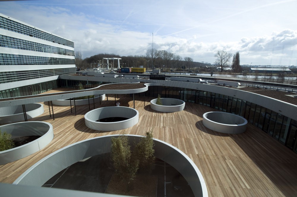 Kantoorgebouw TransPort (Schiphol) klaar - architectenweb.nl