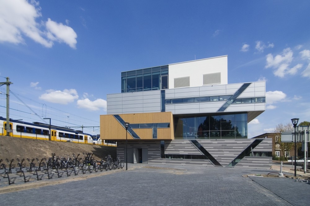 ROC Aventus in Zutphen geopend - architectenweb.nl