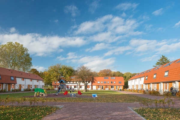 AZC Luttelgeest in gebruik genomen - architectenweb.nl