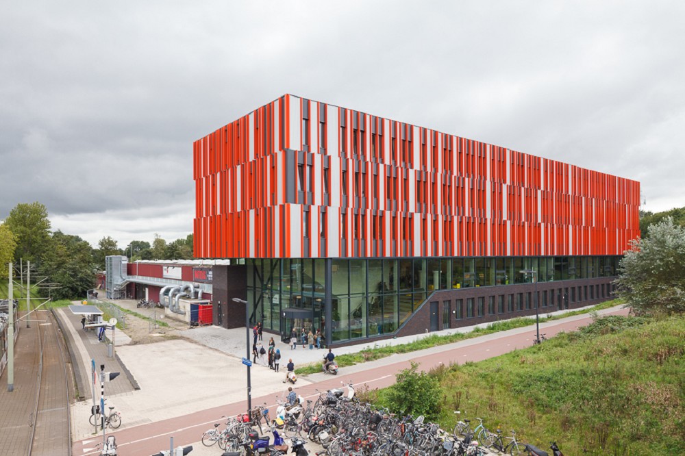 Intal BV | Hout- en meubileringscollege Rotterdam (HMC) - architectenweb.nl