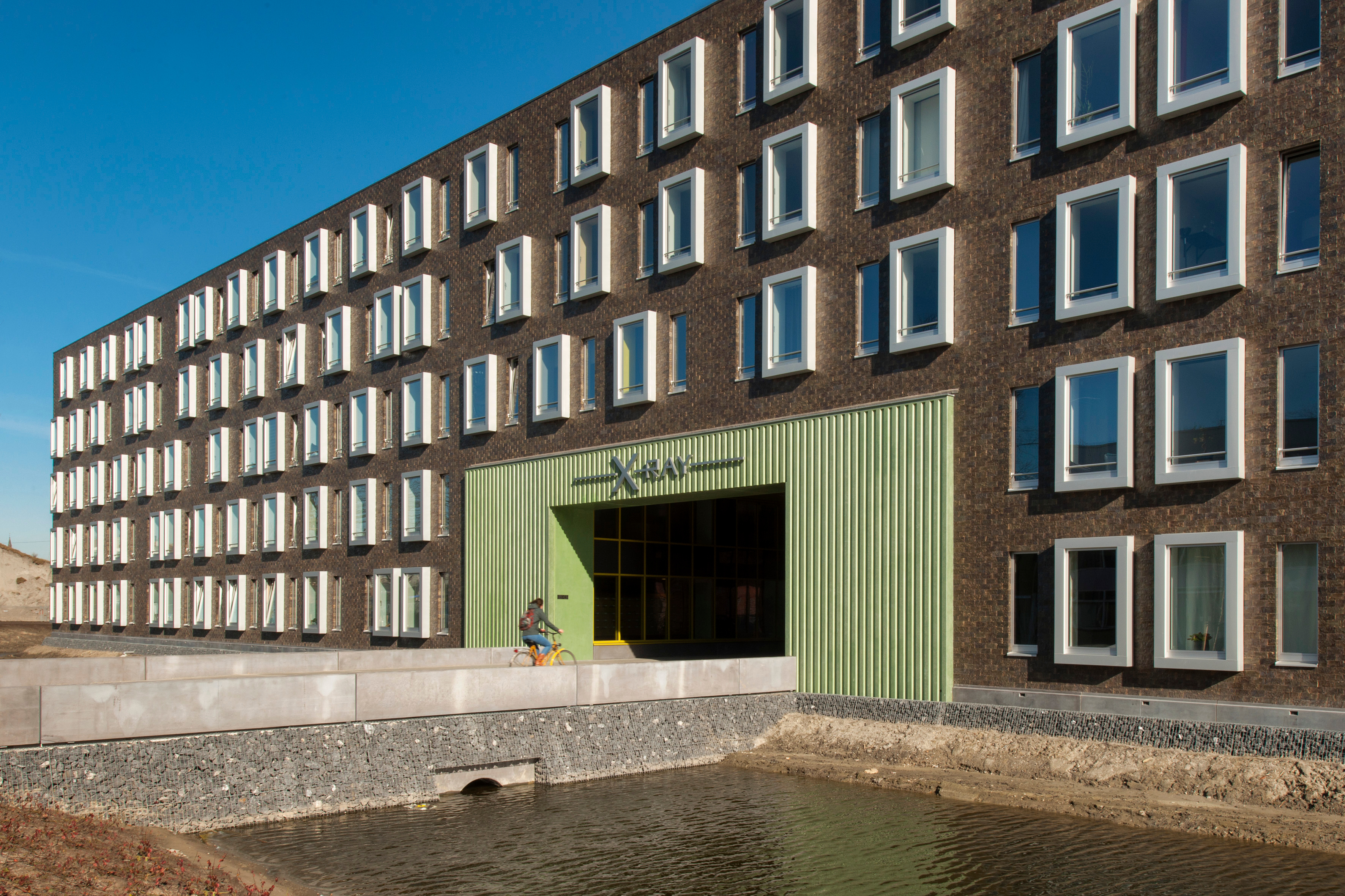 Studentenhuisvesting X-Ray Delft geopend - architectenweb.nl