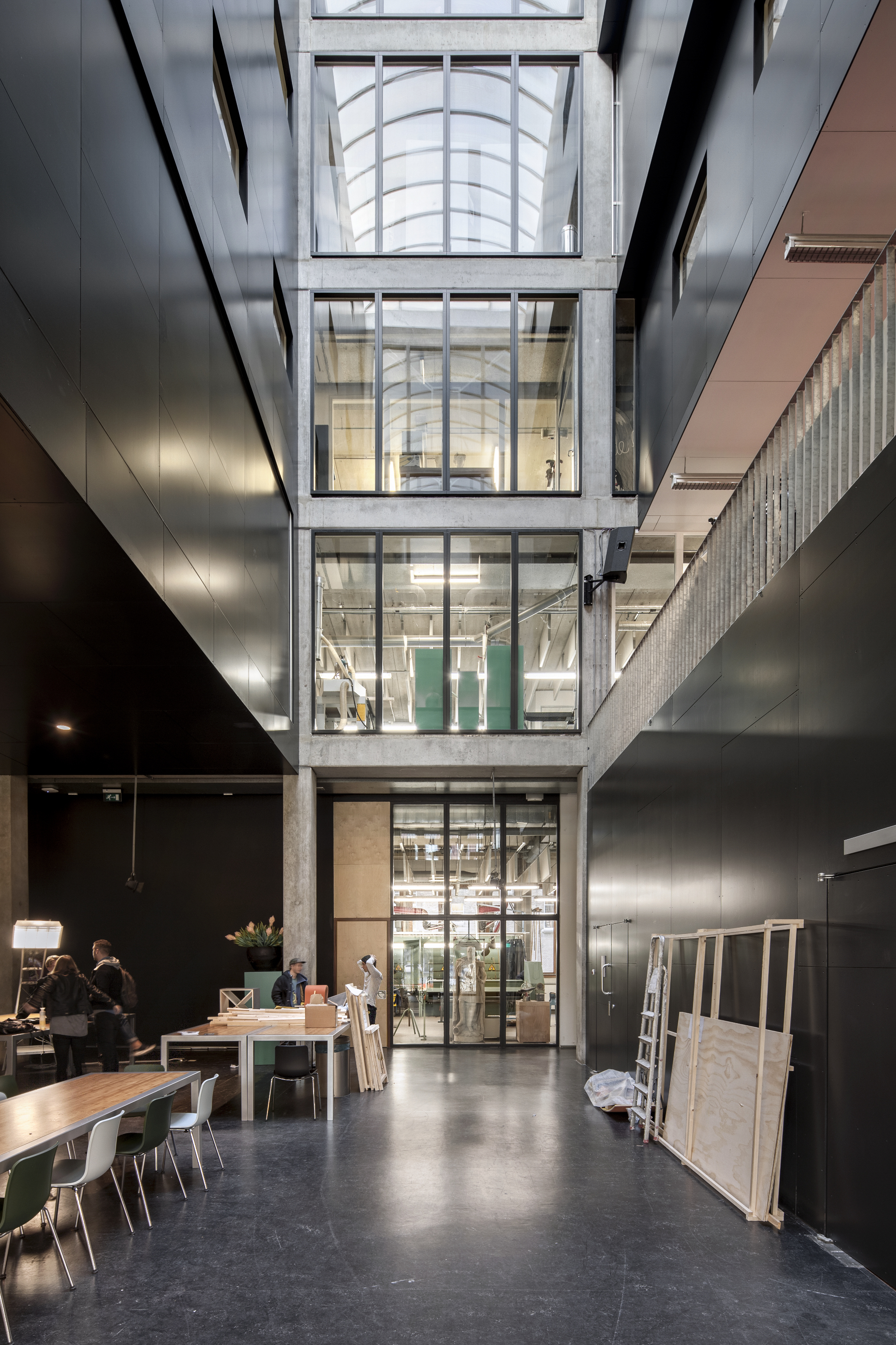 Verbouwde Willem de Kooning Academie opent - architectenweb.nl