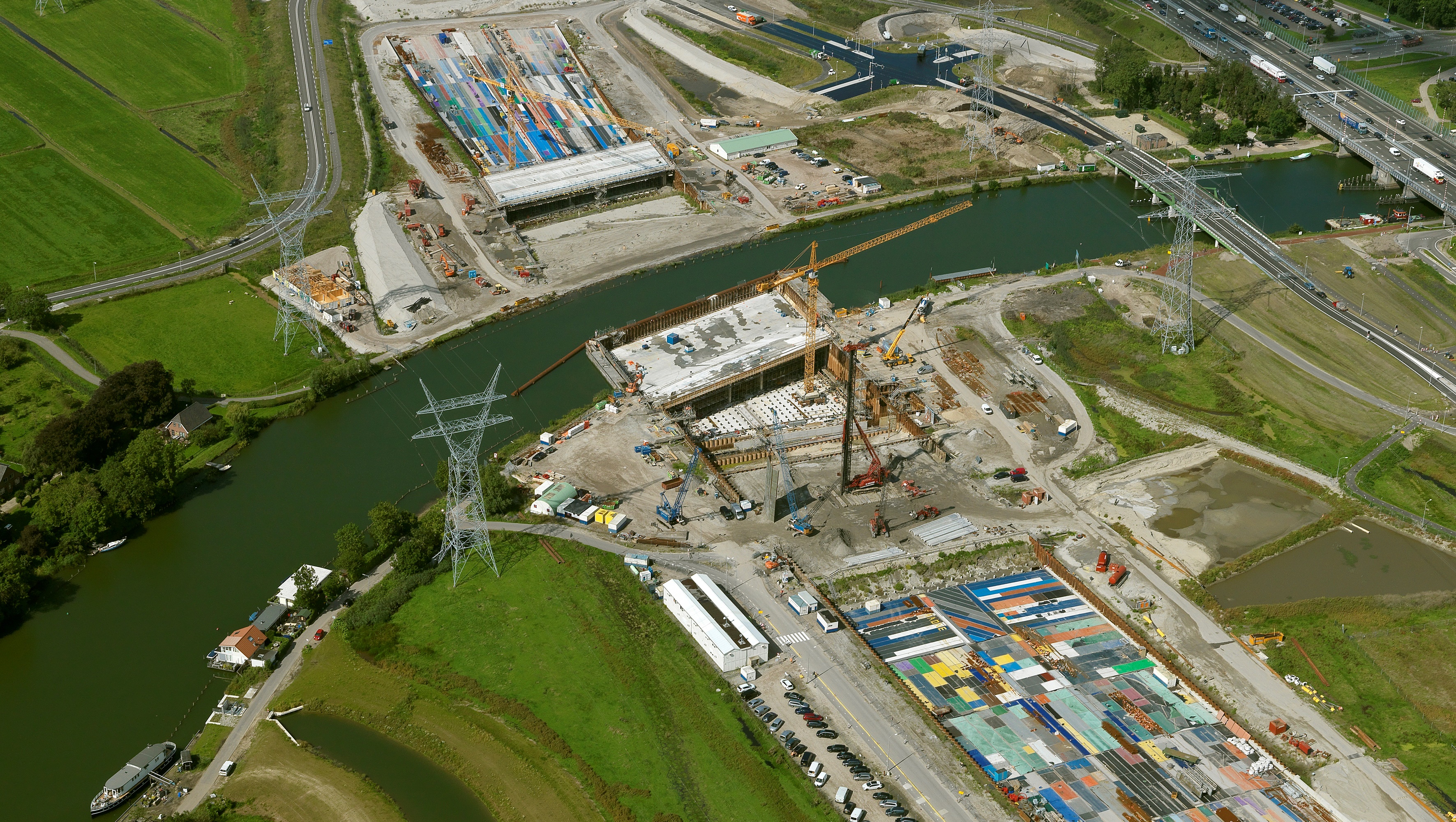 Video: animatie bouw aquaduct Muiden - architectenweb.nl