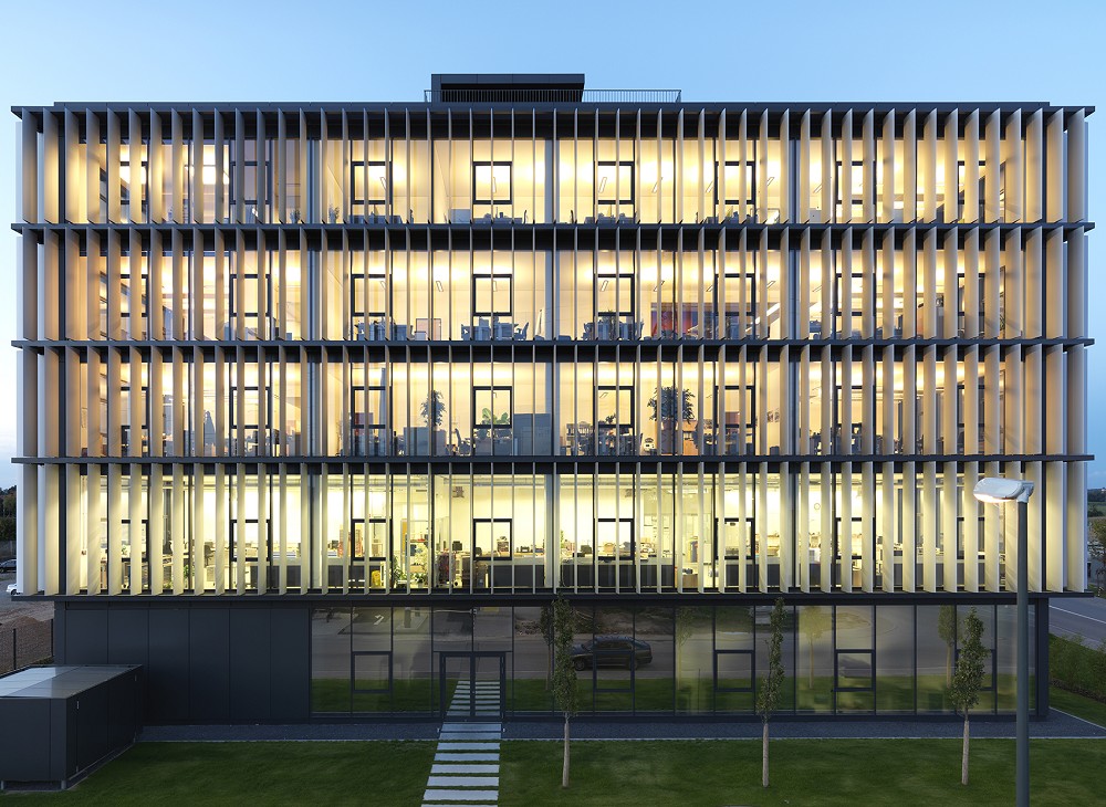ALUCOBOND® | Headquarters BFFT GmbH, Gaimersheim - architectenweb.nl