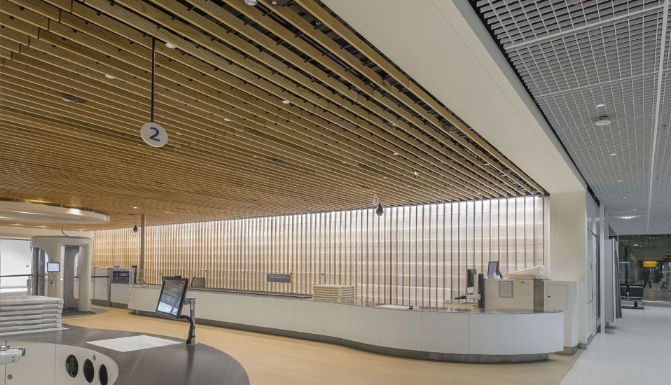 Hunter Douglas Architectural | Derako massief houten grill systeem bij ...