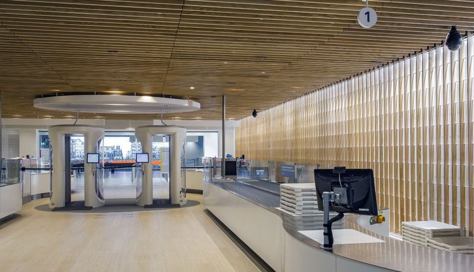 Hunter Douglas Architectural | Derako massief houten grill systeem bij ...