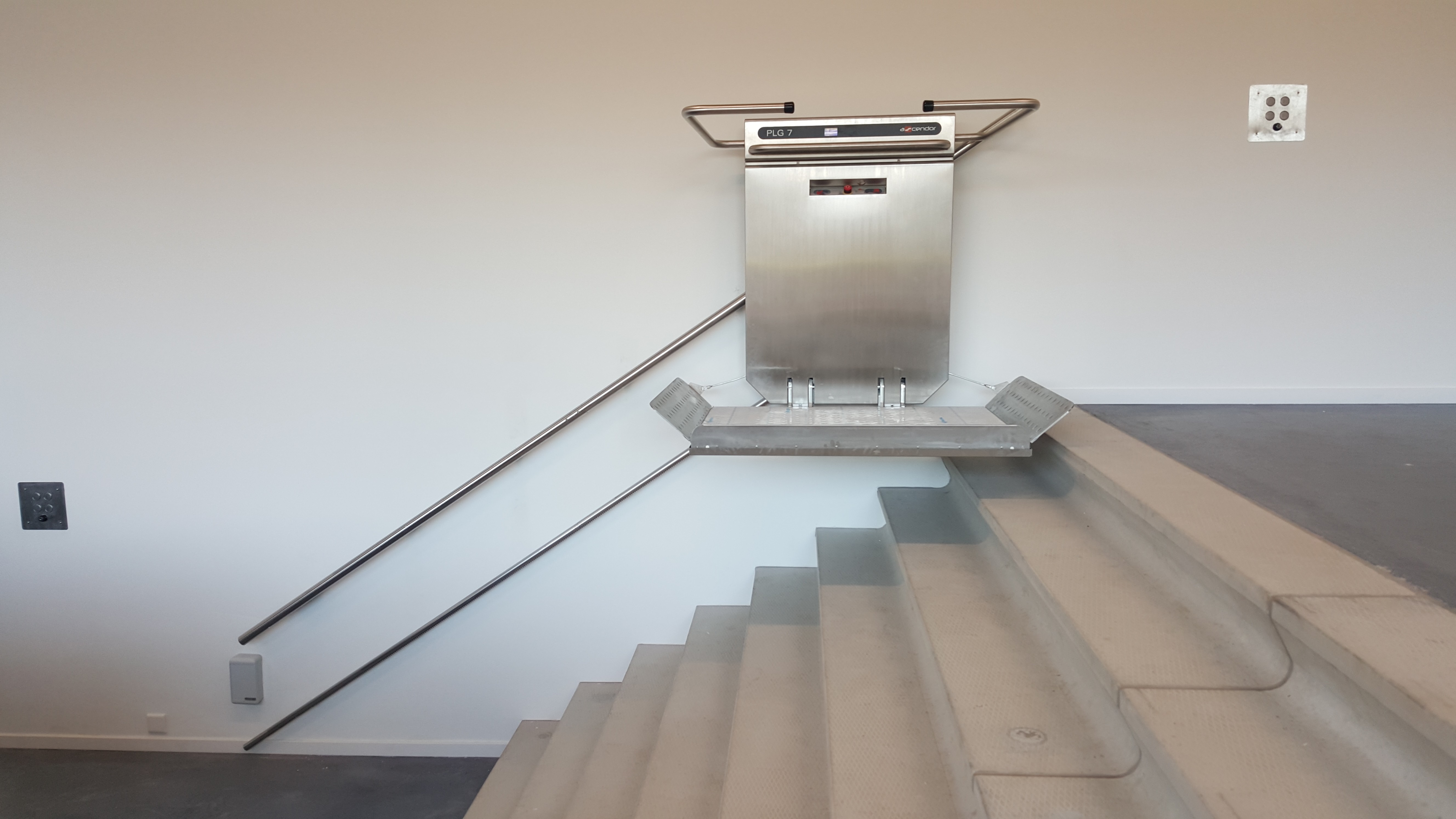 Triwa Liften | Platformlift TR-7 - architectenweb.nl