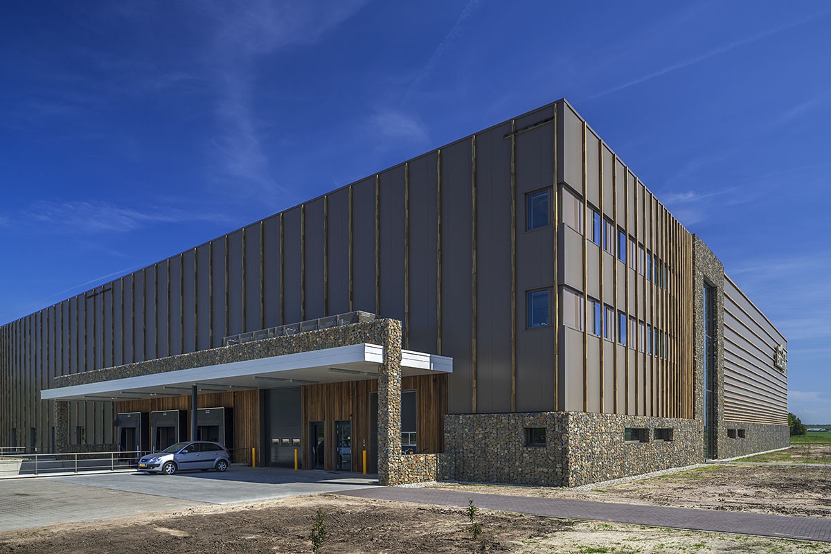 Foreco Houtproducten | WaxedWood gevel met BREEAM***** - architectenweb.nl