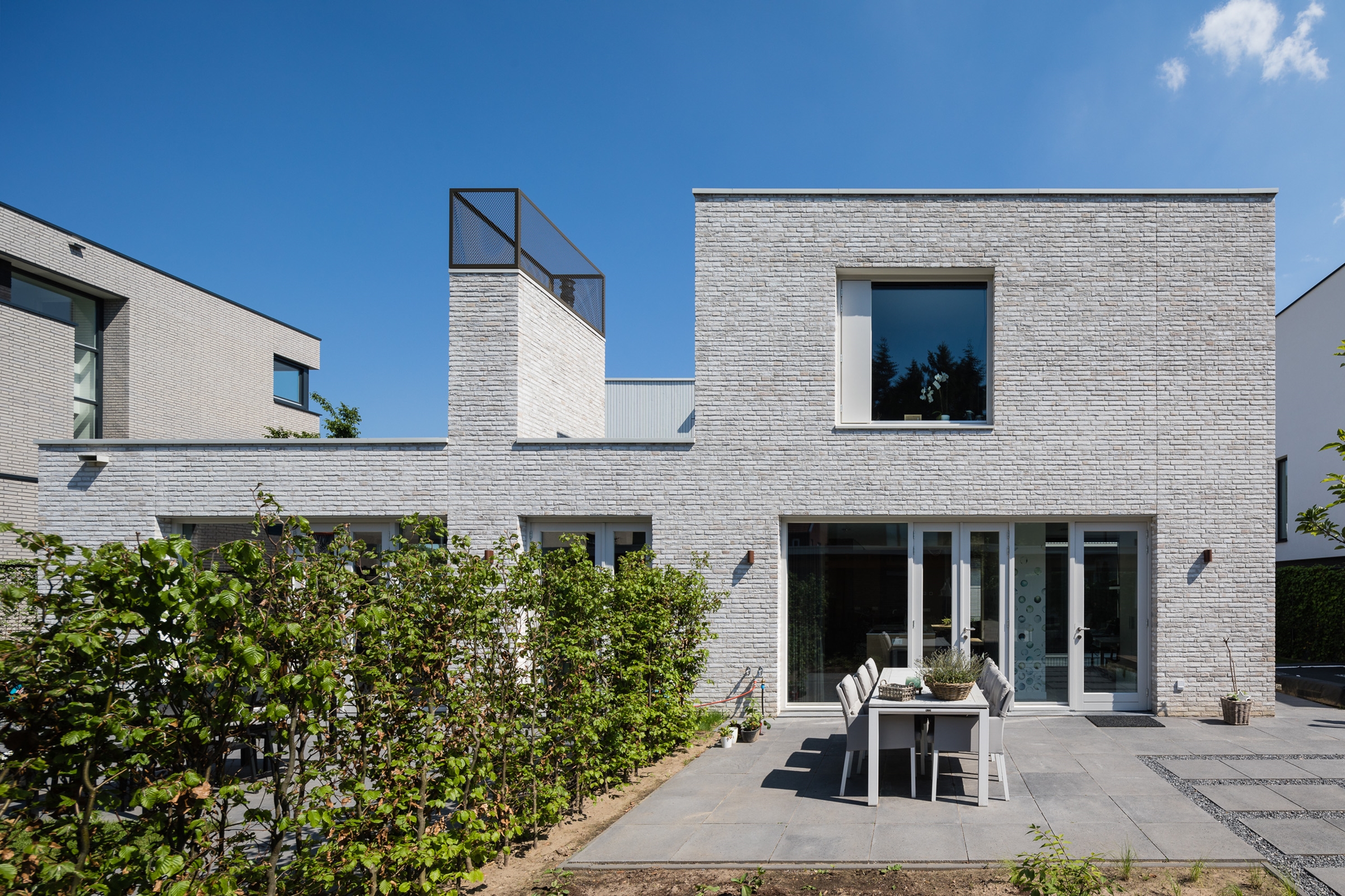 FAAM architects ontwerpt puntsymmetrisch woonhuis - architectenweb.nl