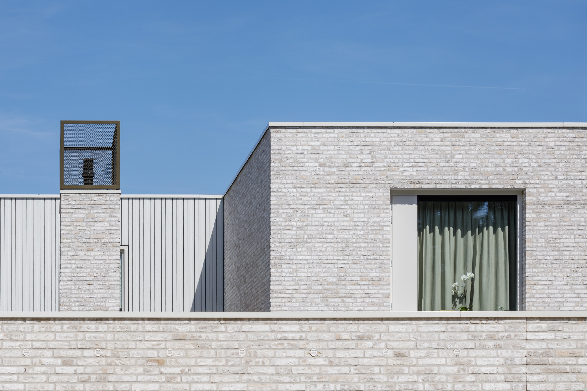 FAAM architects ontwerpt puntsymmetrisch woonhuis - architectenweb.nl