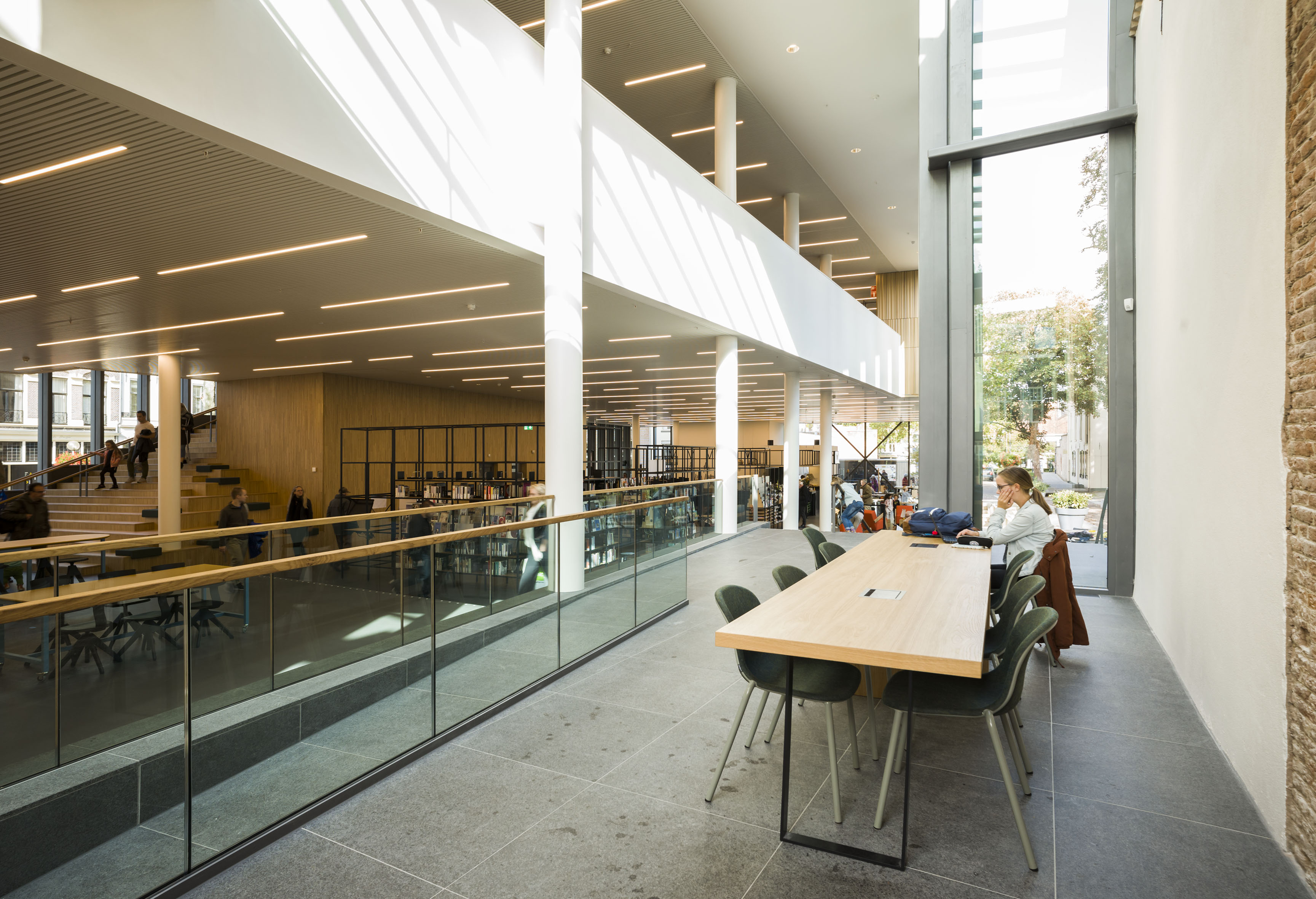 Bibliotheek Deventer officieel geopend - architectenweb.nl