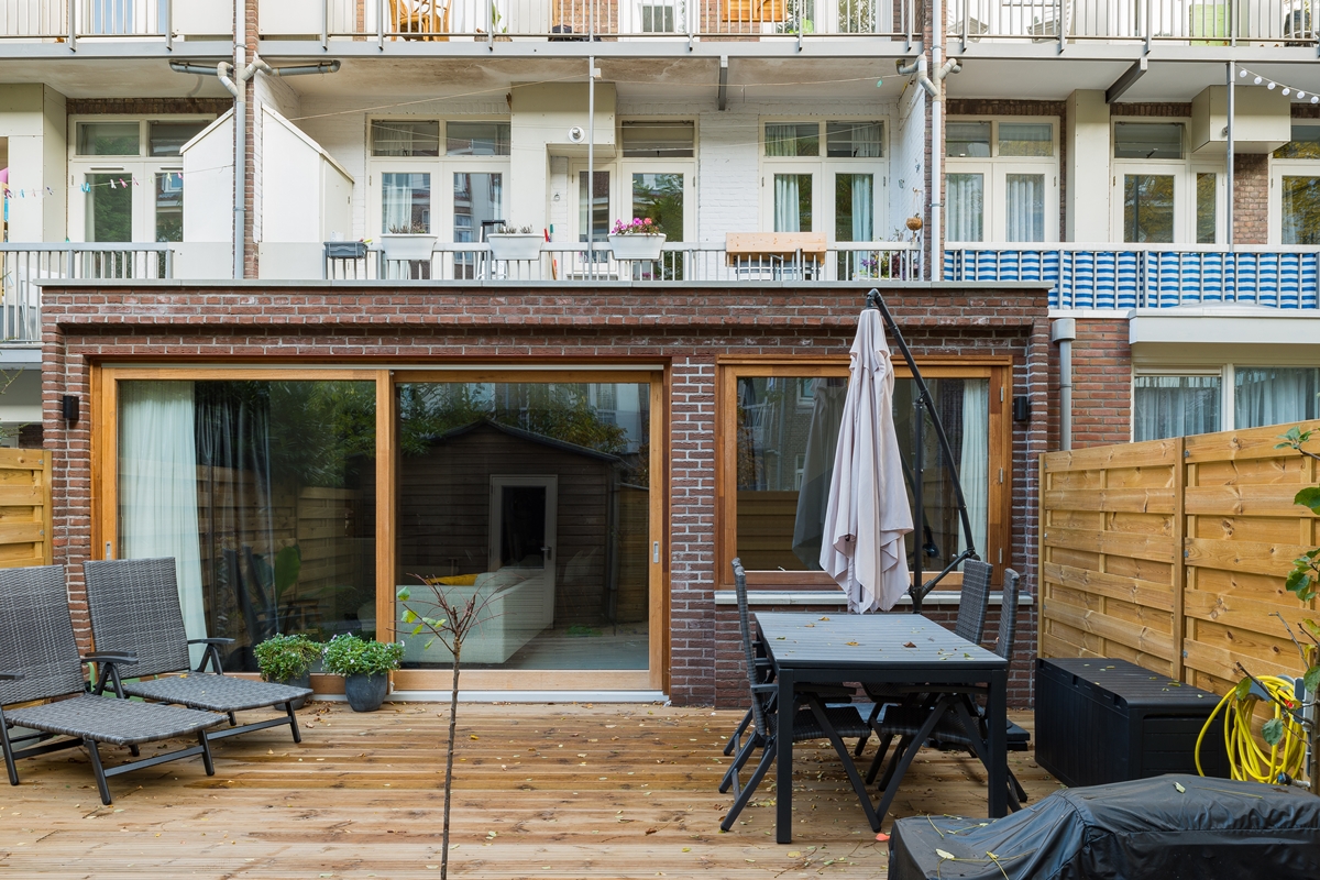 Koekoek brengt sfeer en daglicht in Amsterdamse benedenwoning ...