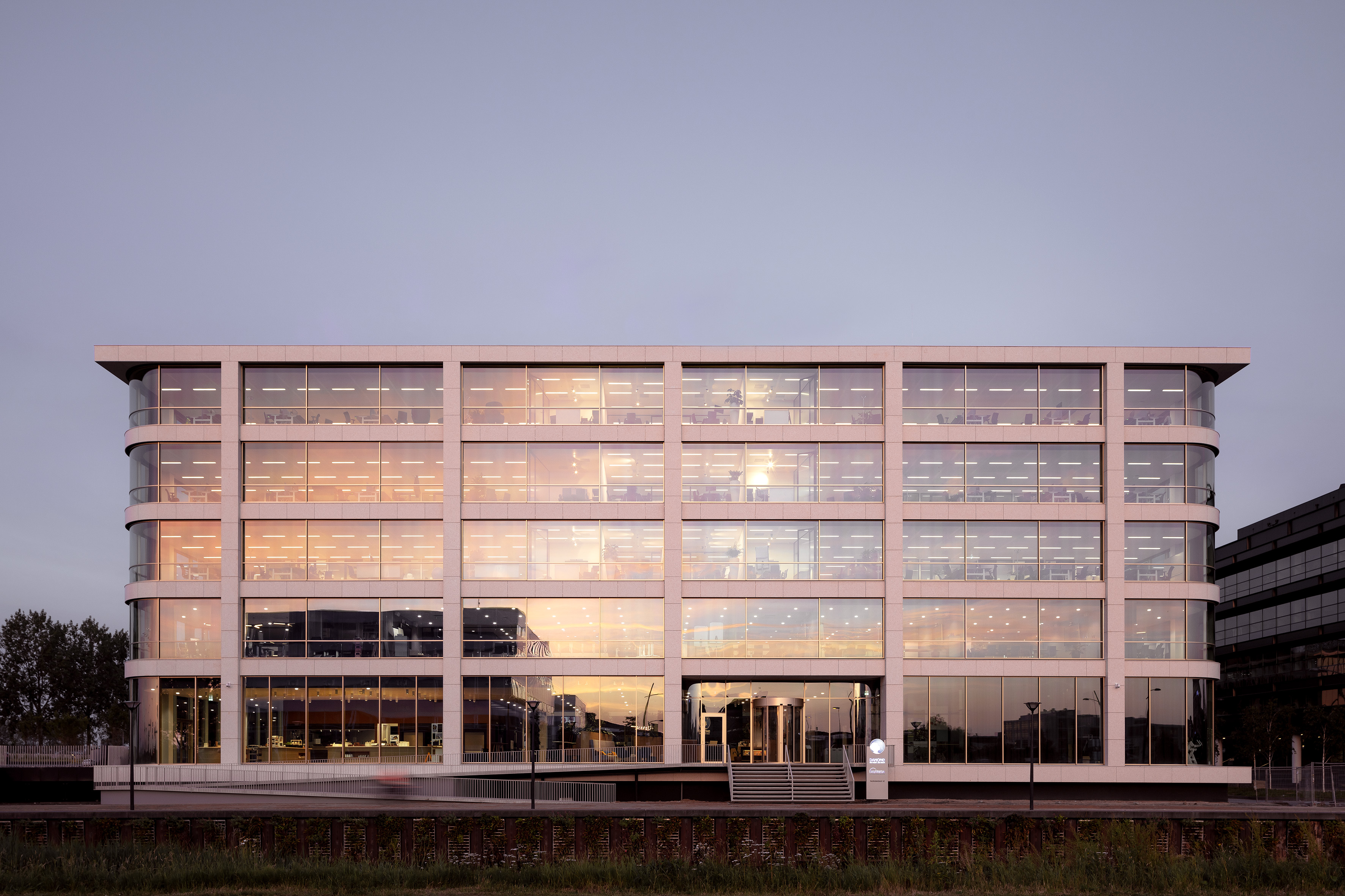 Hoofdkantoor Danone in Hoofddorp officieel geopend - architectenweb.nl