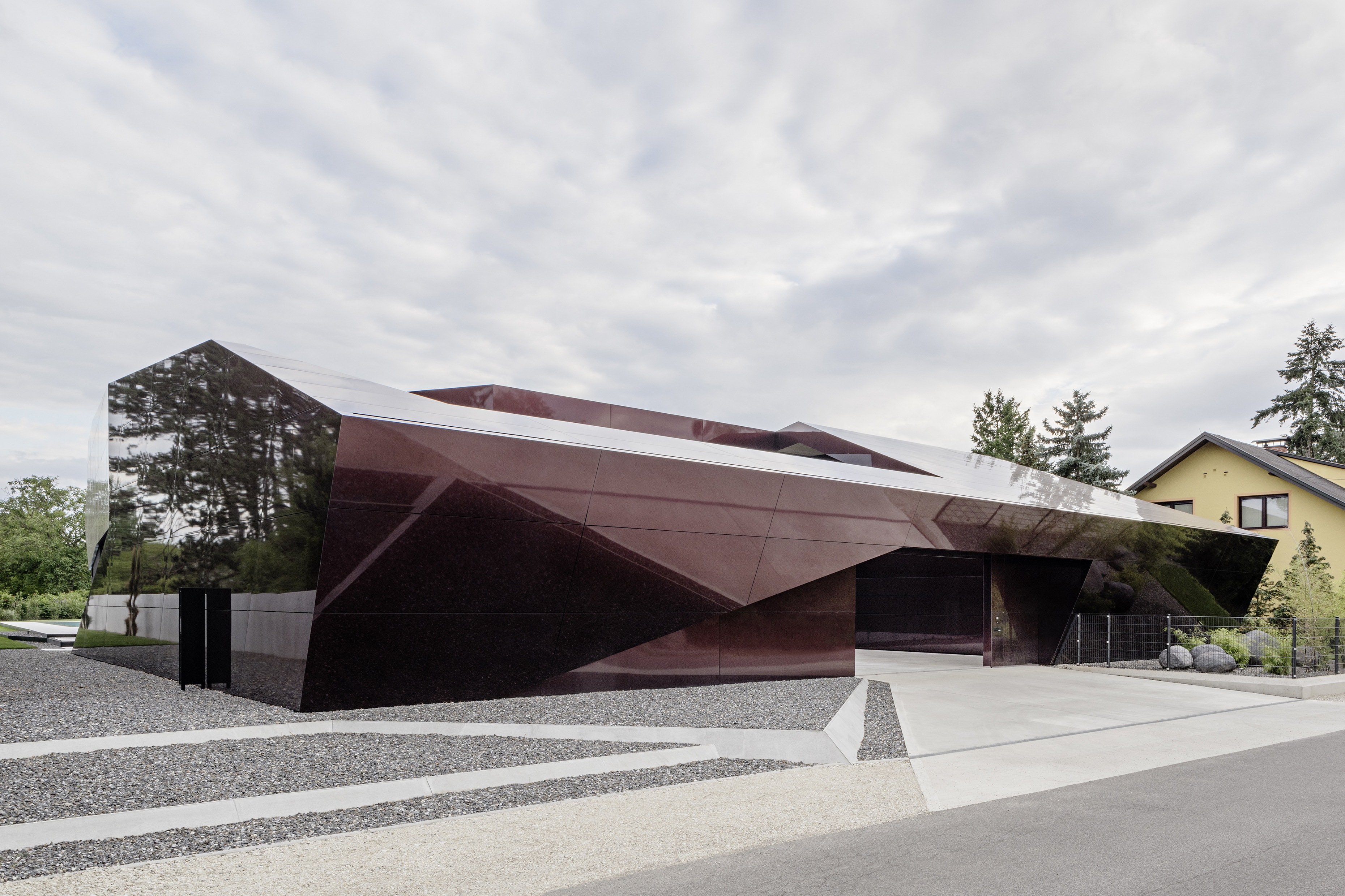 ALUCOBOND® | Private house “Purple Rain” - architectenweb.nl