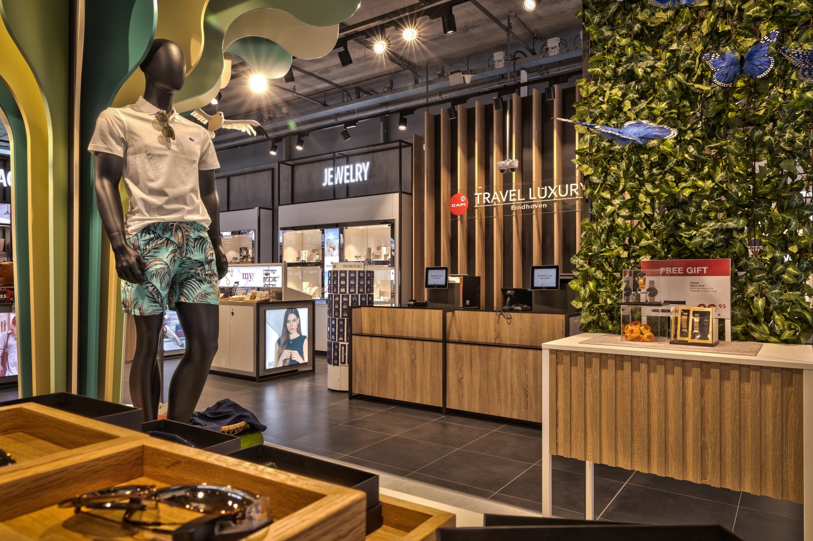 WSBDESIGN.COM | Interieurbouw | Complete inrichting Shop&Fly Luchthaven ...