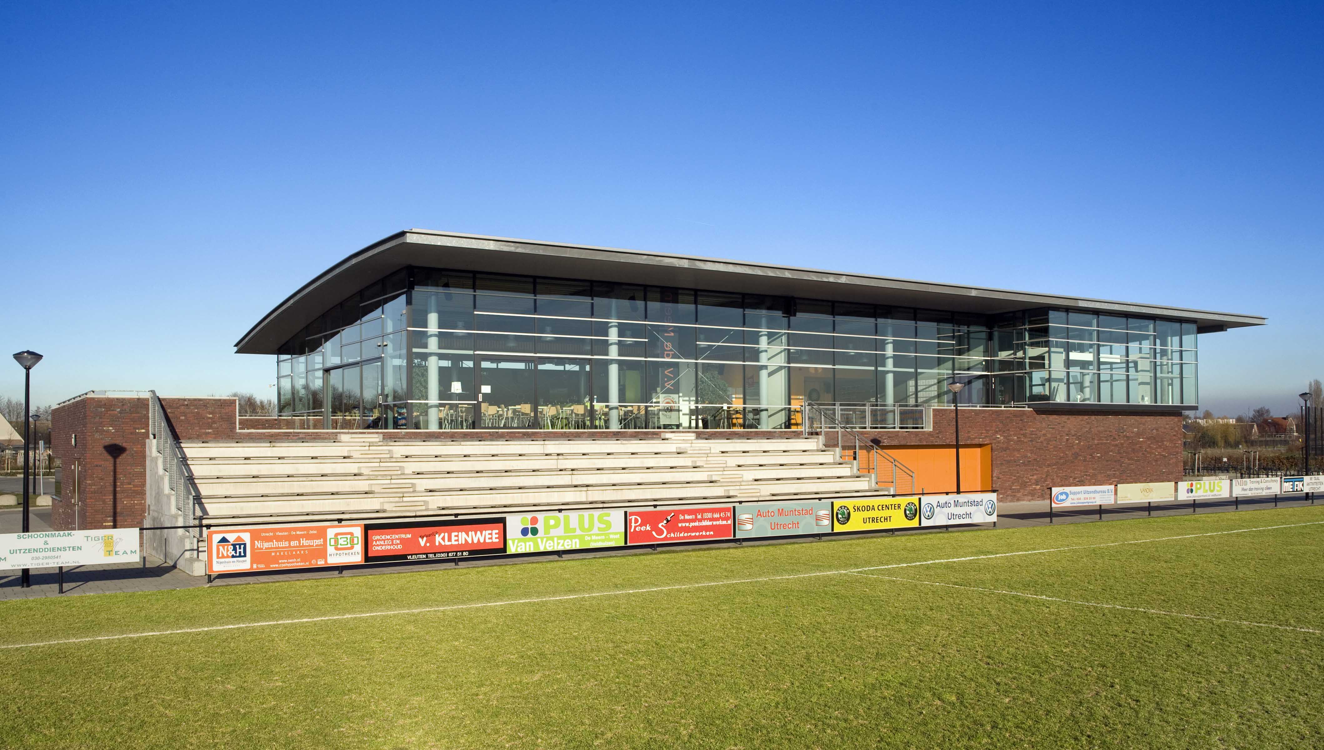 VAN ROOIJEN ARCHITECTEN | Nieuwbouw clubaccommodatie VV De Meern ...