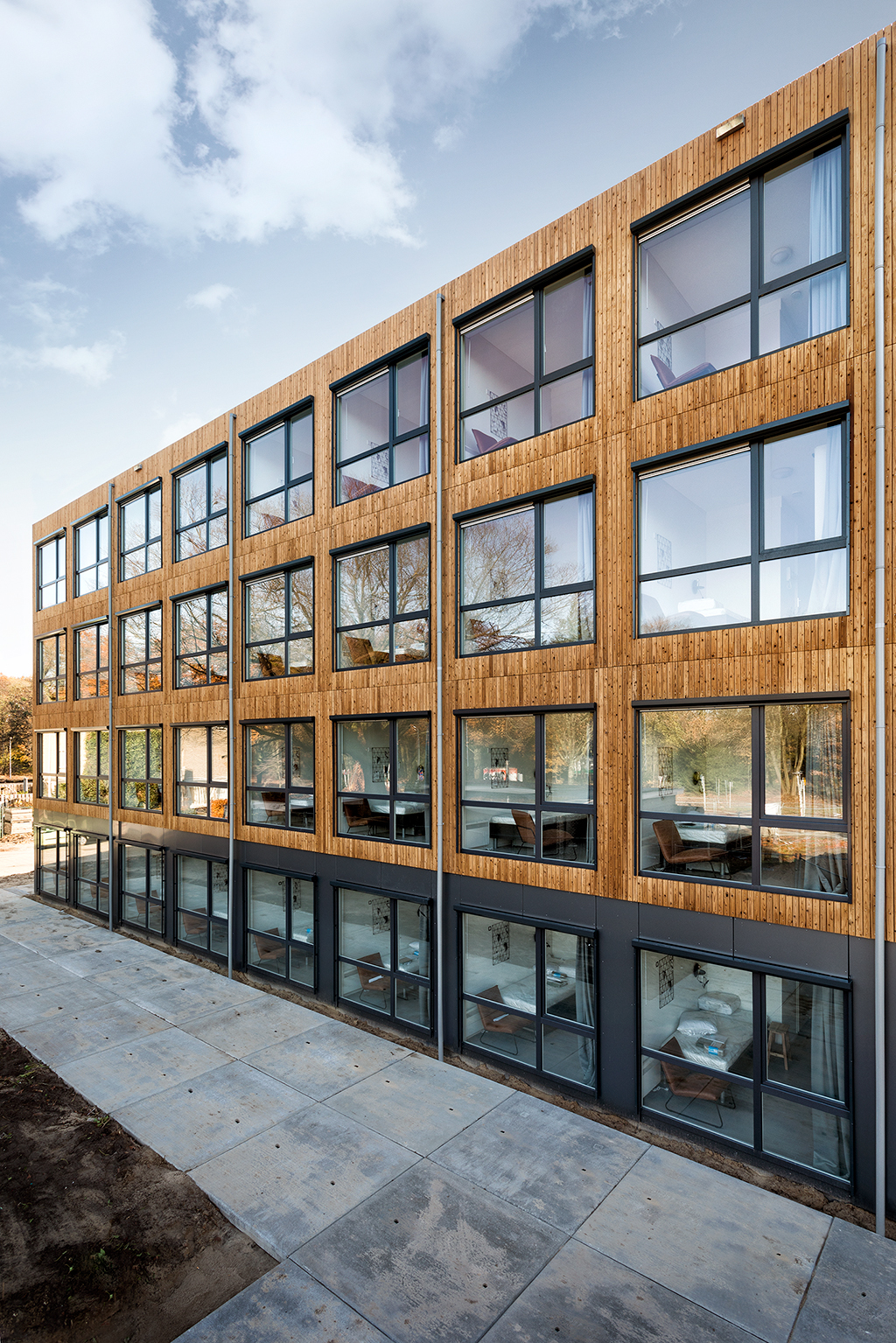 Modulair studentencomplex van Jan Snel en Studio Selva in Eindhoven ...