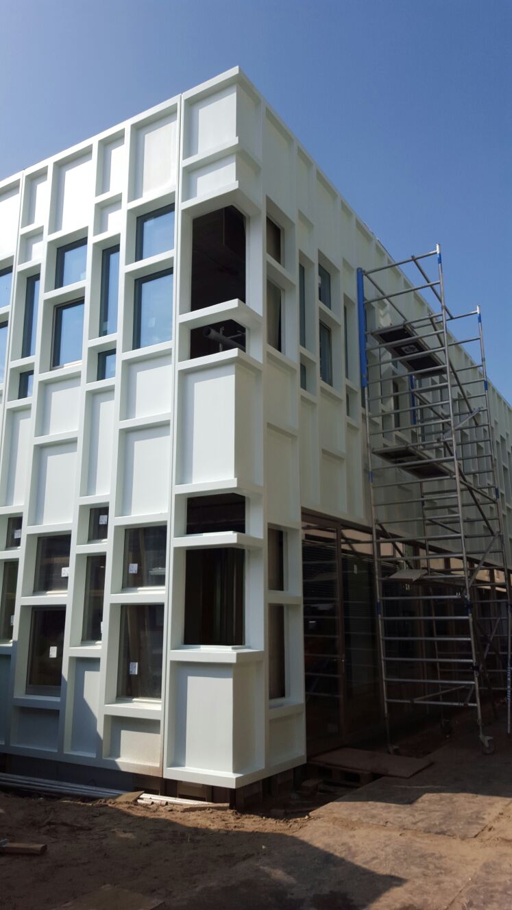 Holland Composites BV | Aardbevingsbestendige gevel van composiet ...
