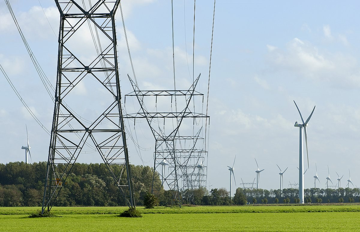 Netbeheerder investeert komende jaren miljarden in energienet ...