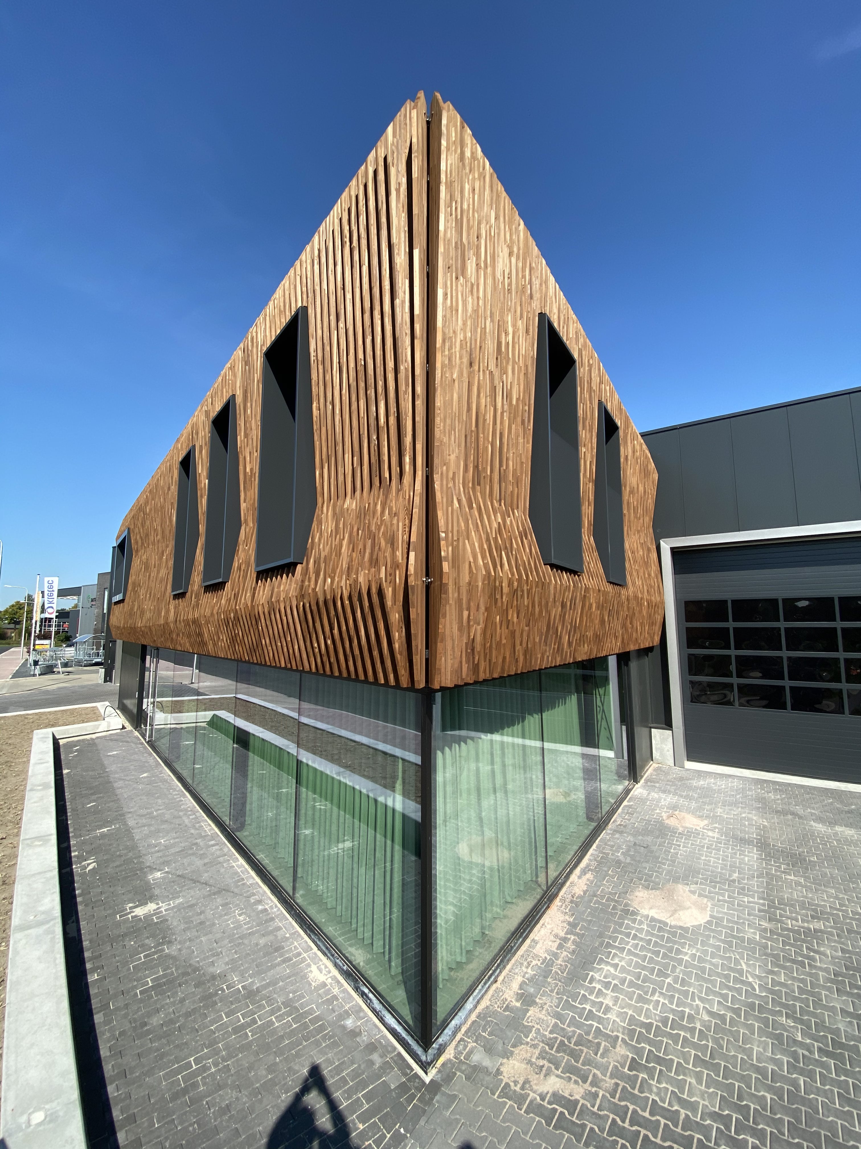 Foreco Houtproducten | Unieke WaxedWood Gold Gevel in Wekerom ...