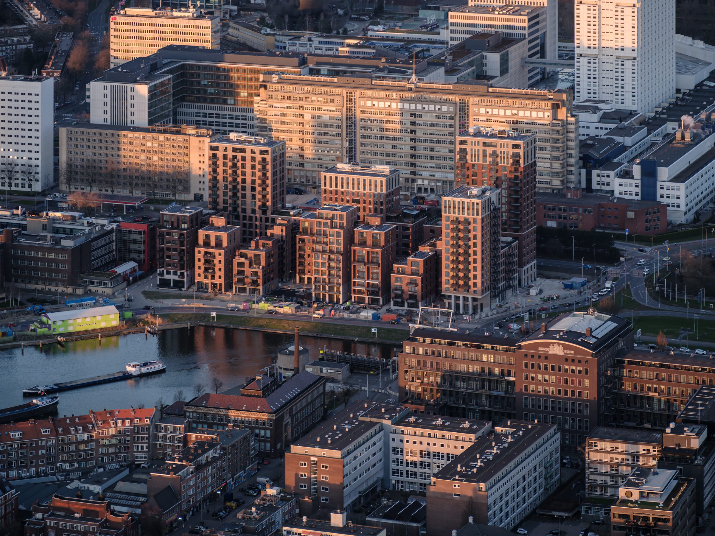 Little C – informeel en stedelijk wonen aan de Coolhaven ...