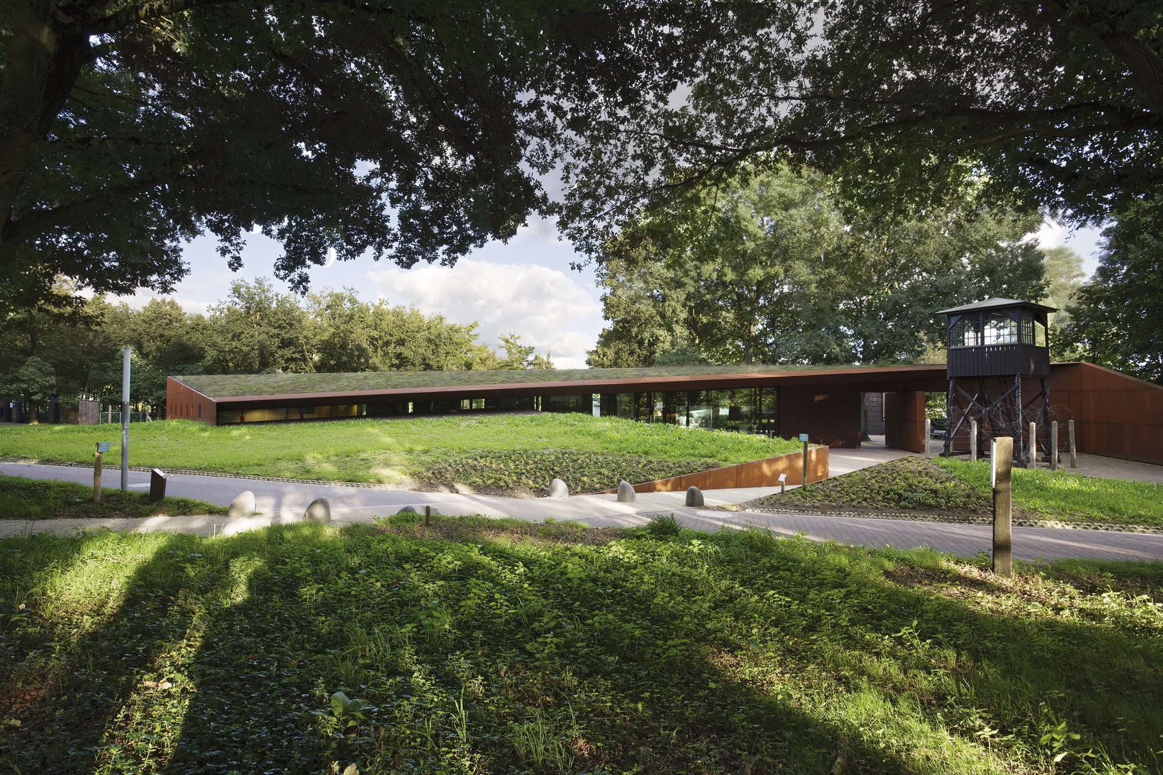 INBO | Nationaal Monument Kamp Amersfoort, Leusden - architectenweb.nl