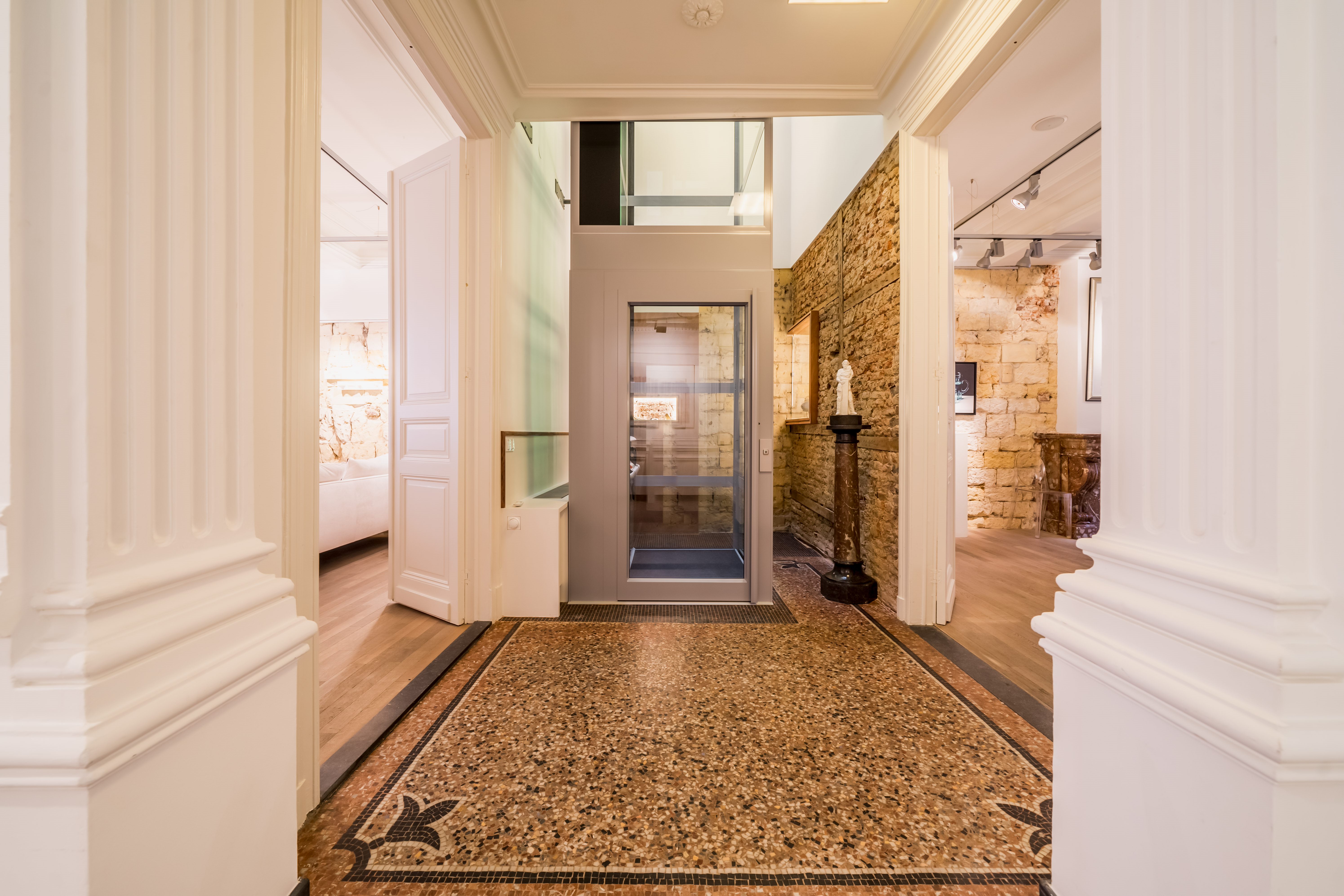 Aesy Liften B.V. | Huislift verbindt 4 verdiepingen monumentaal pand ...