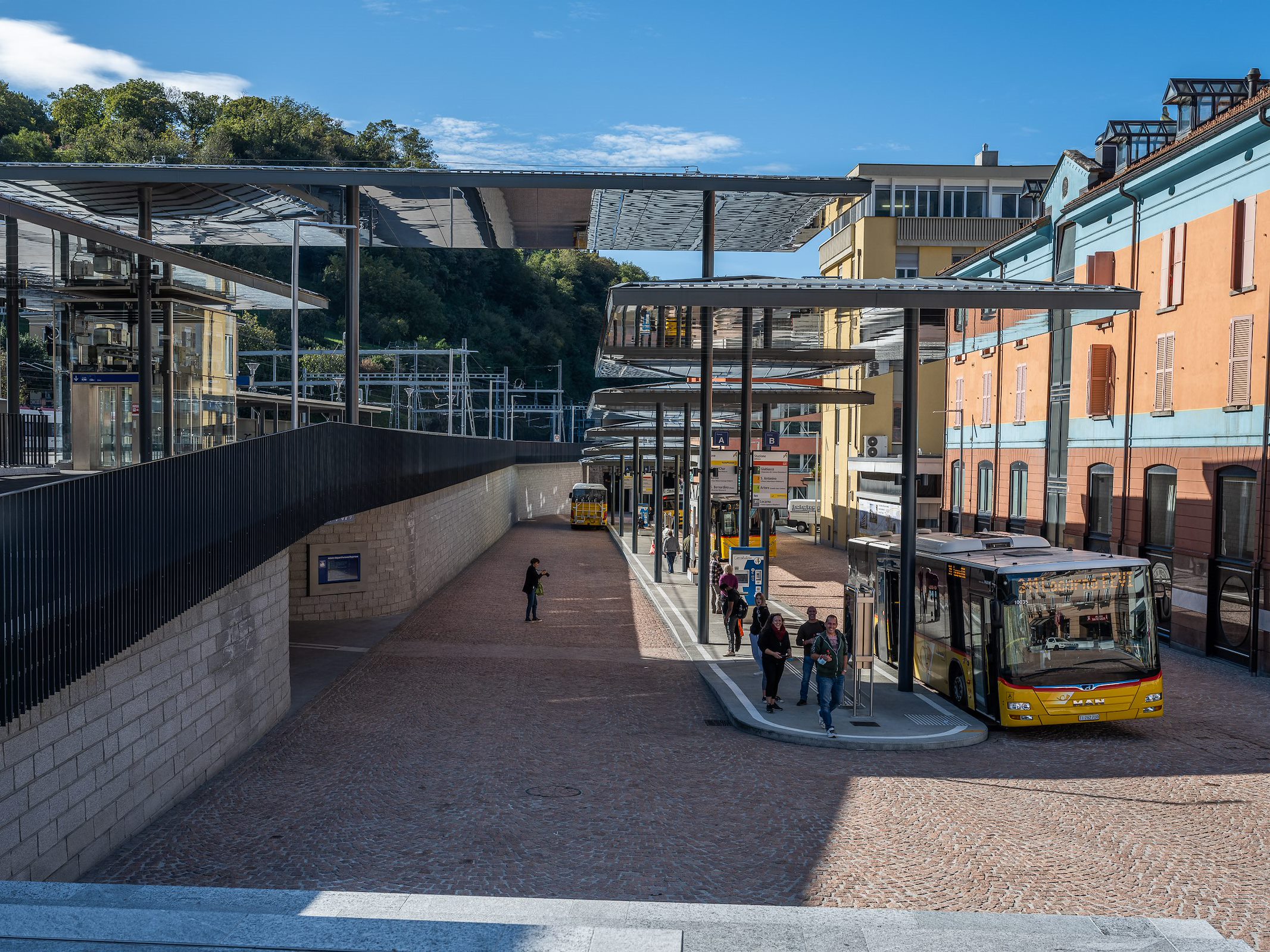 ALUCOBOND® | Bus station, Switzerland - architectenweb.nl