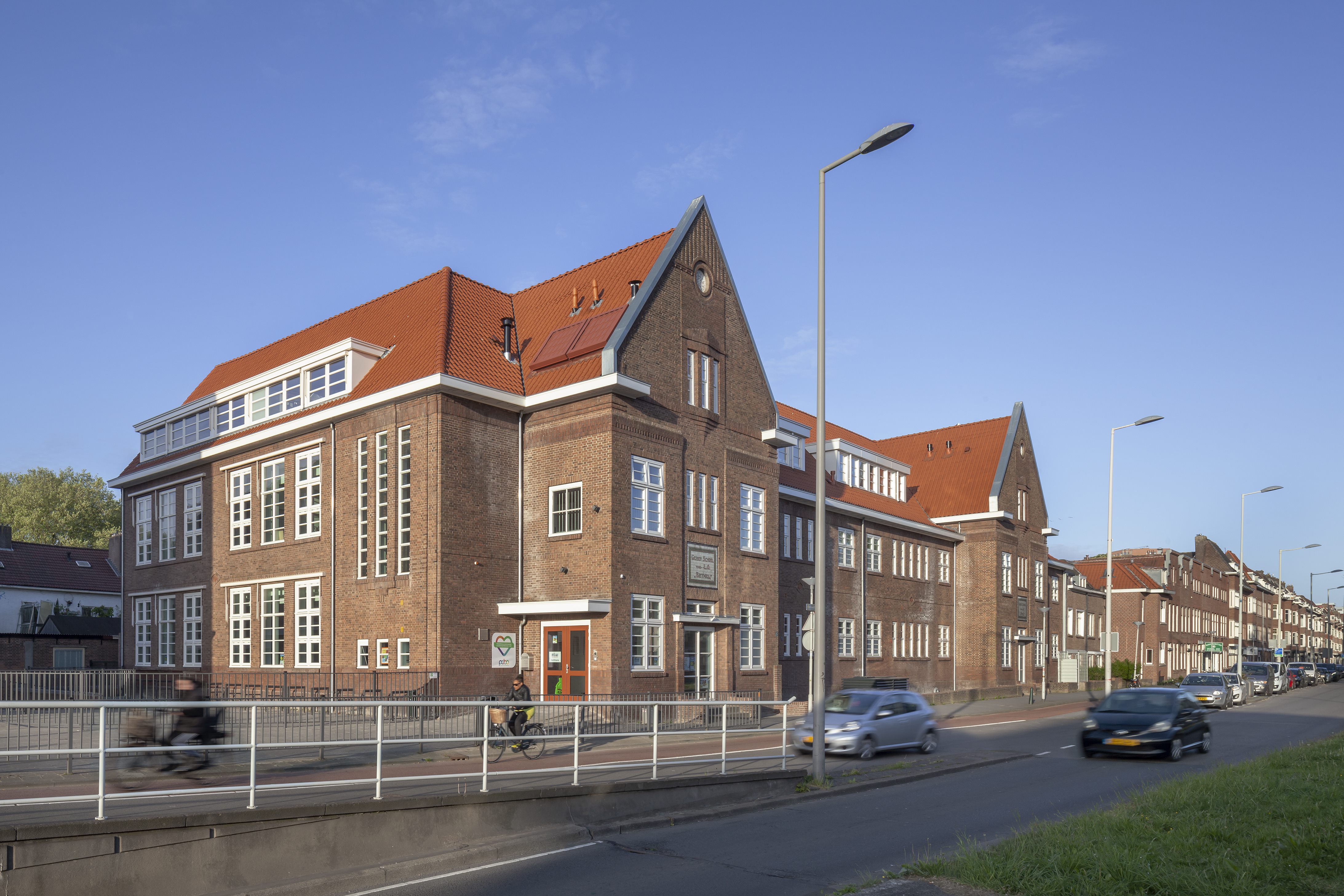 Zorgvuldige renovatie en uitbreiding voor Pniëlschool in Rotterdam Zuid ...