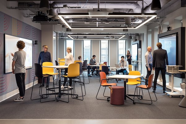 OCS+ | Bruisende werkomgeving bij de TCS Pace Port™ - architectenweb.nl