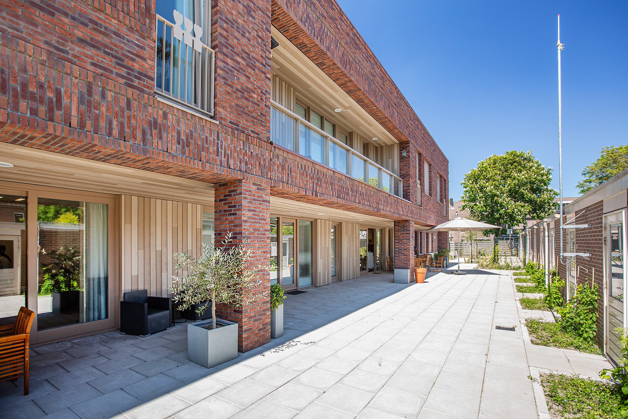 KVDK Architecten BNA | Zorggebouw Stichting Het Raamwerk ...