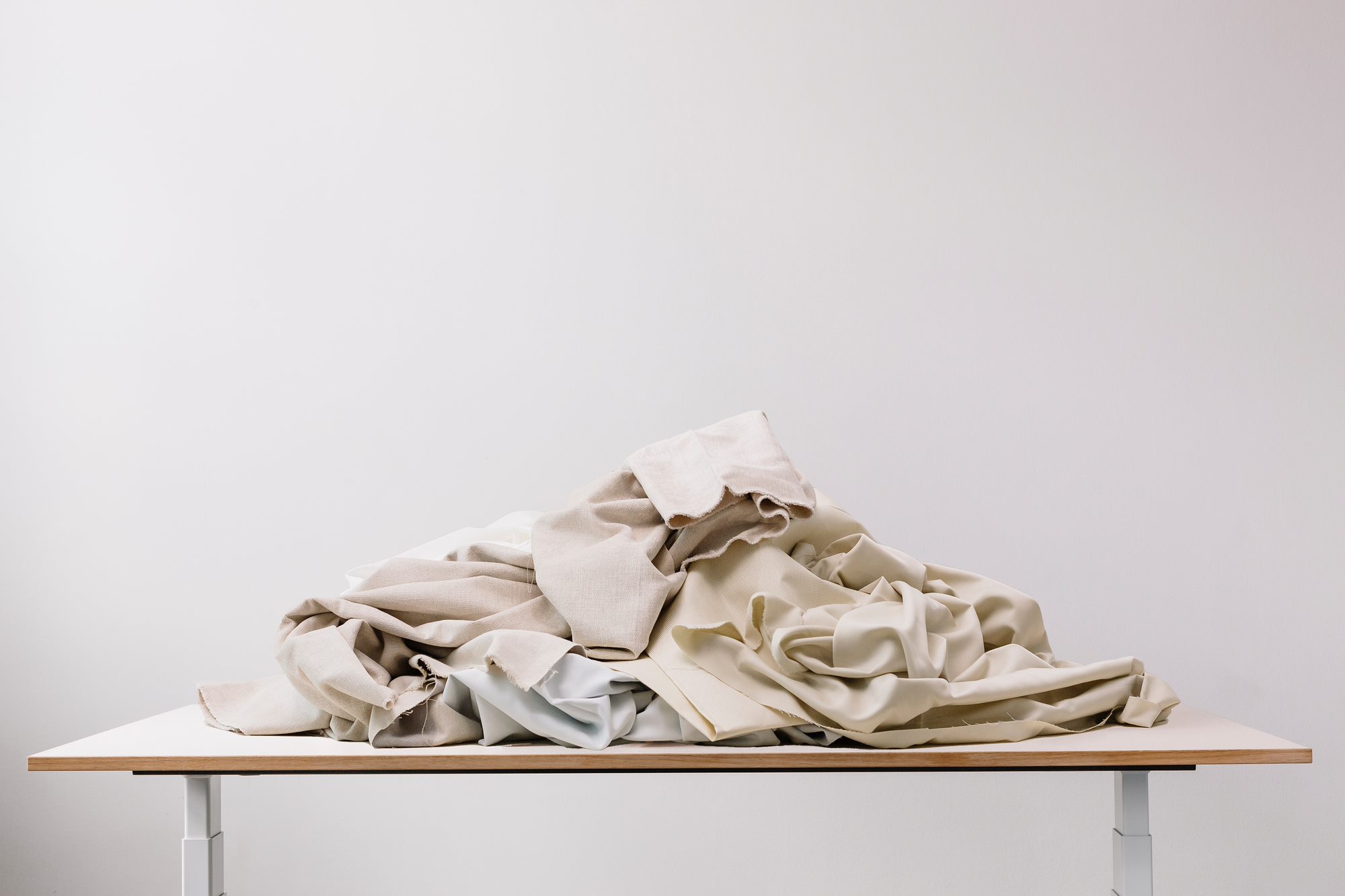 KVADRAT | Kvadrat Really Textile Tabletop - architectenweb.nl