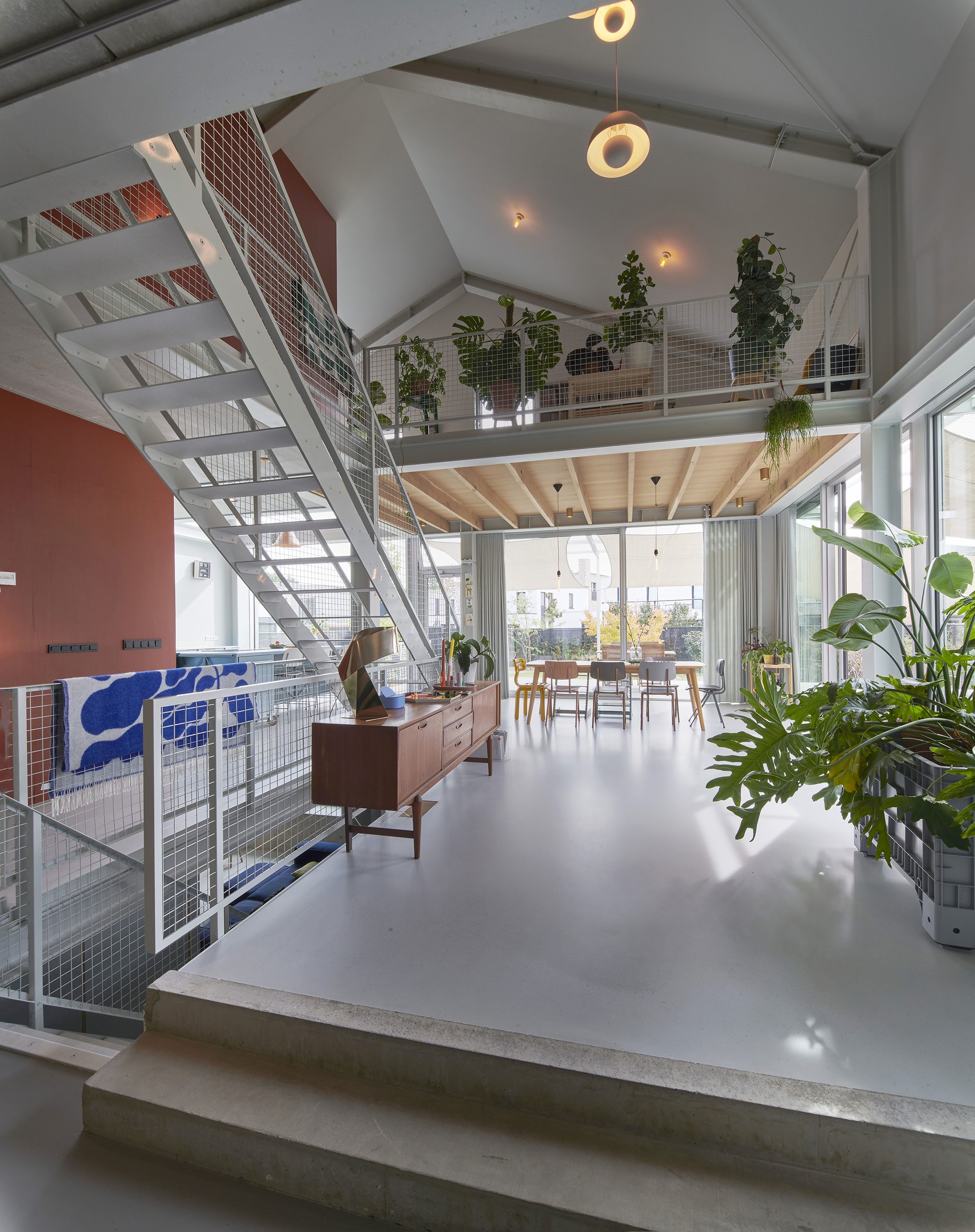 Eek en Dekkers ontwerpt ruimtelijke 'schuurwoning' op Strijp R in ...