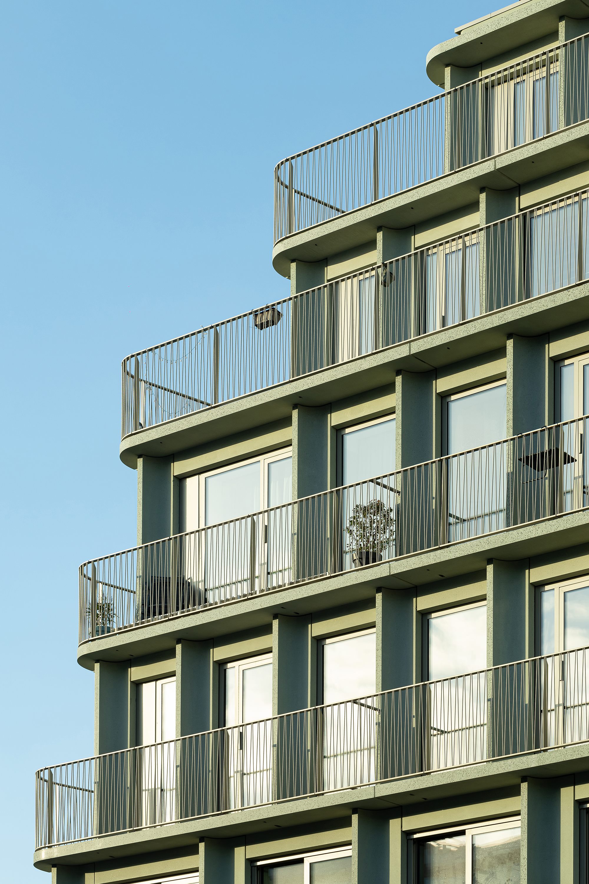 Socialewoningbouwcomplex vormt zachtgroen accent in Overhoeks ...