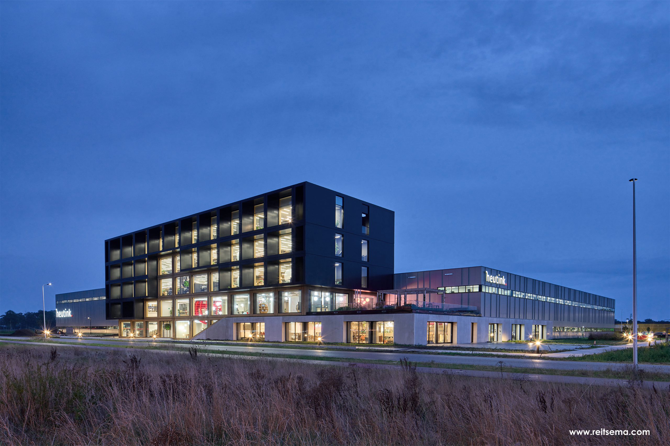 Heutink neemt nieuw hoofdkantoor met distributiecentrum in gebruik ...