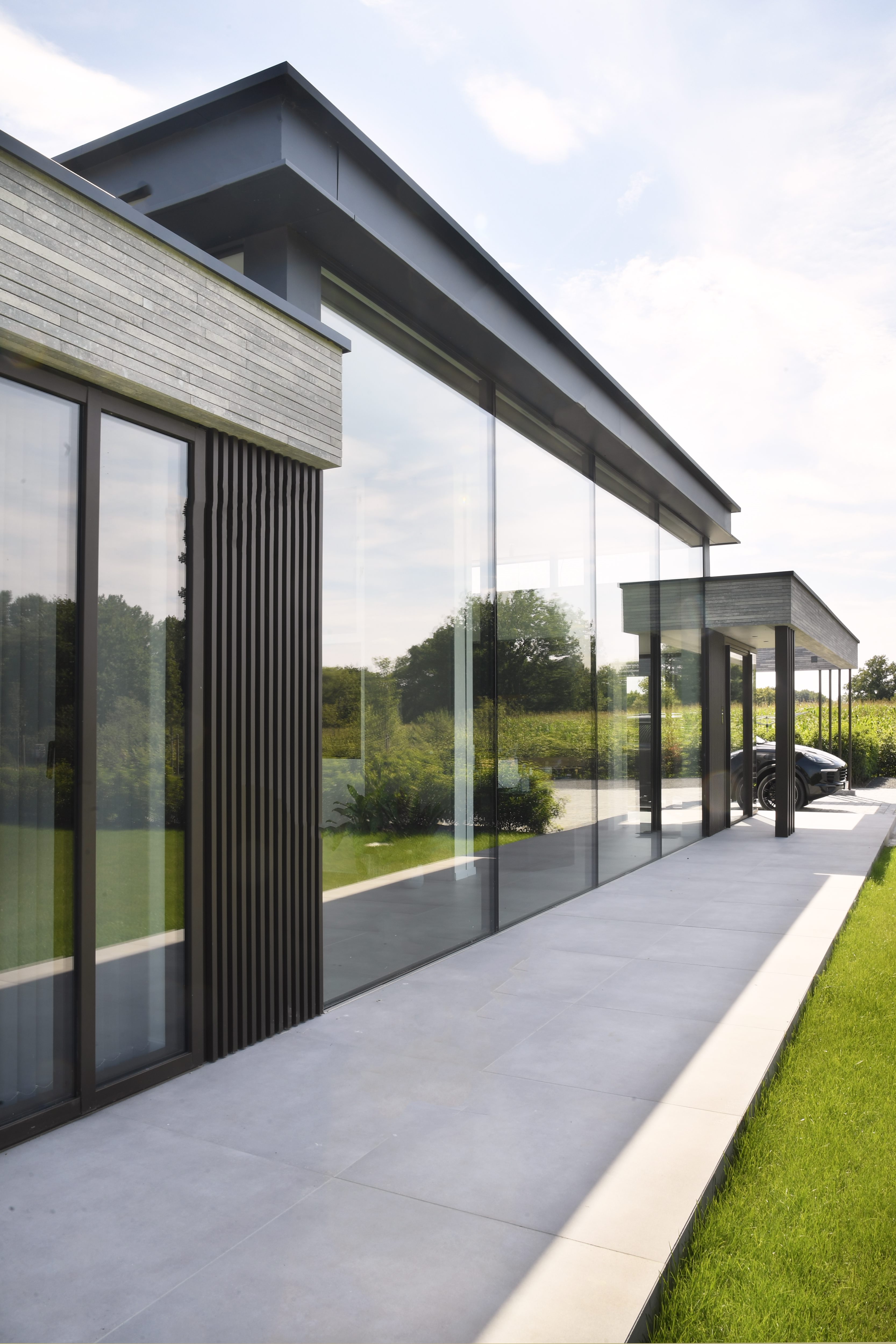 Renson | Spelen met licht verandert beleving van ruimte - architectenweb.nl