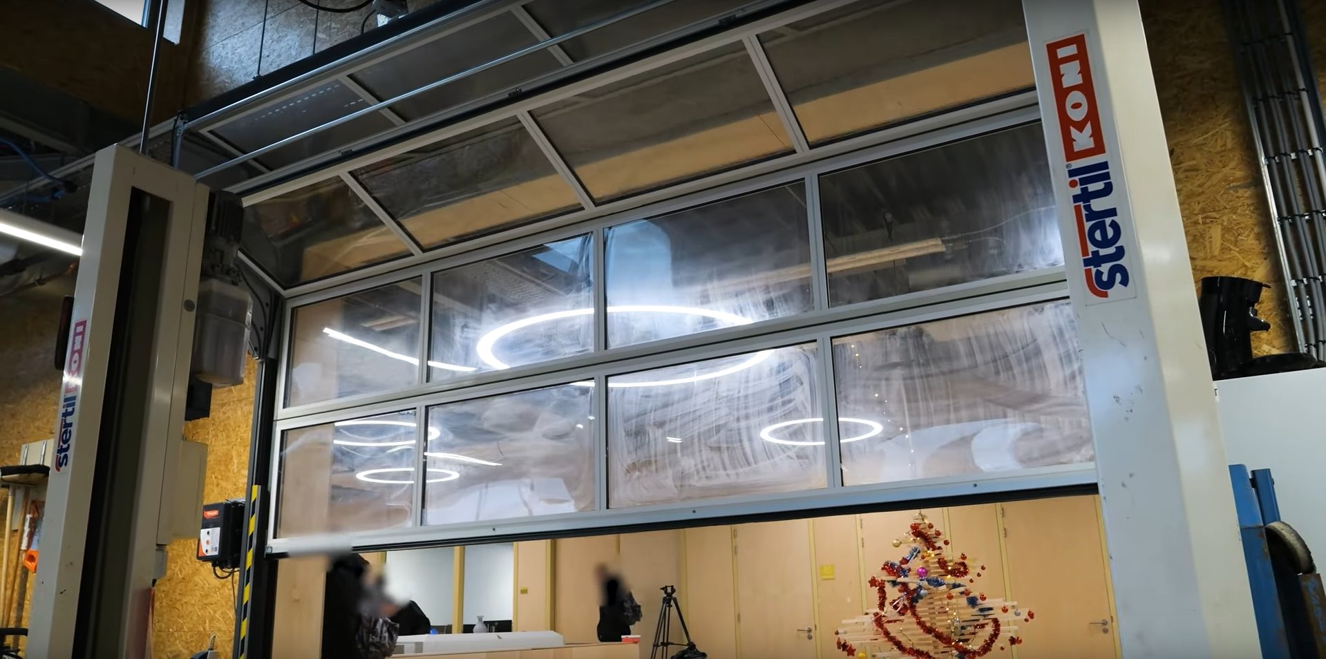 Rolflex Nederland B.V. | Campus Eemsdelta met 3 Rolflex deuren ...