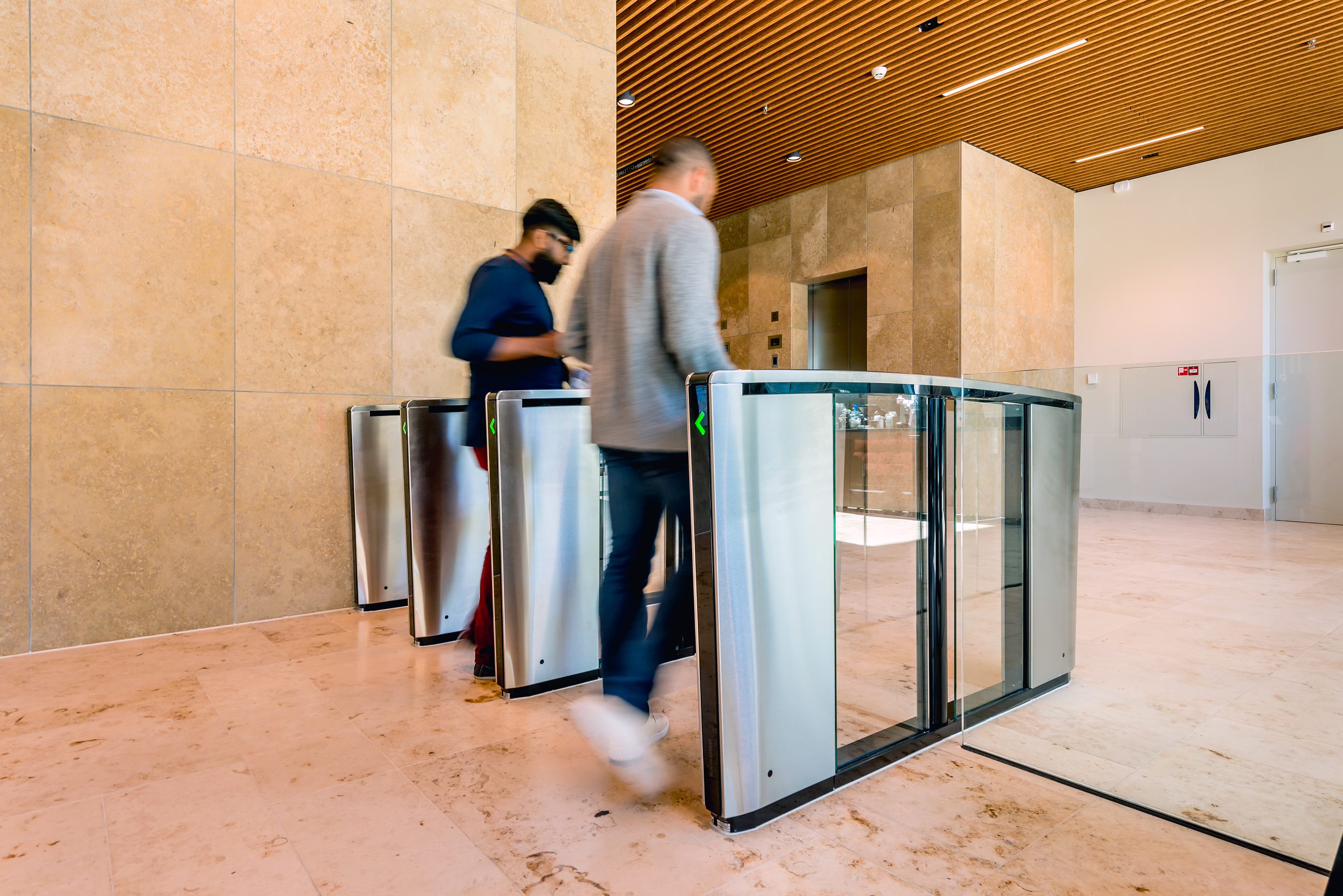 Boon Edam Nederland B.V. | Speedlane Swing beveiligingspoortje ...