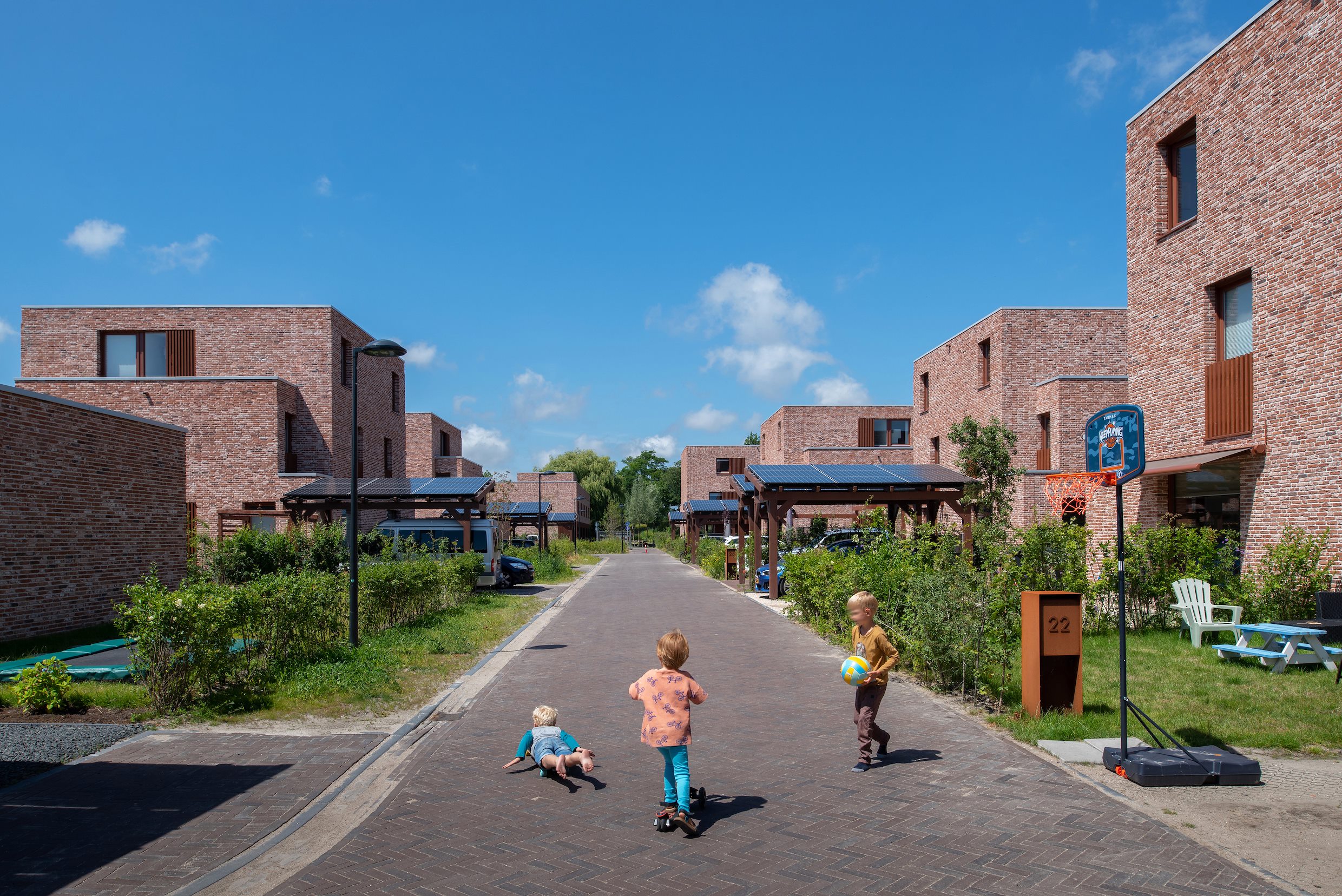 Woonbuurt in het groen door studio Prototype - architectenweb.nl