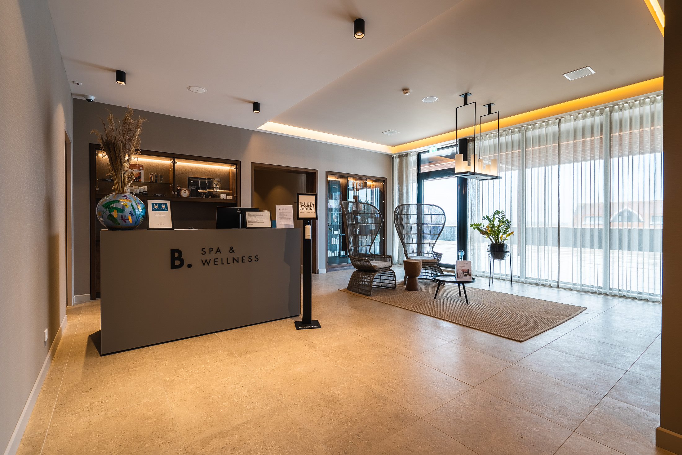 Hertek B.V. | Noodverlichting in luxe hotel De Blanke Top****s - architectenweb.nl