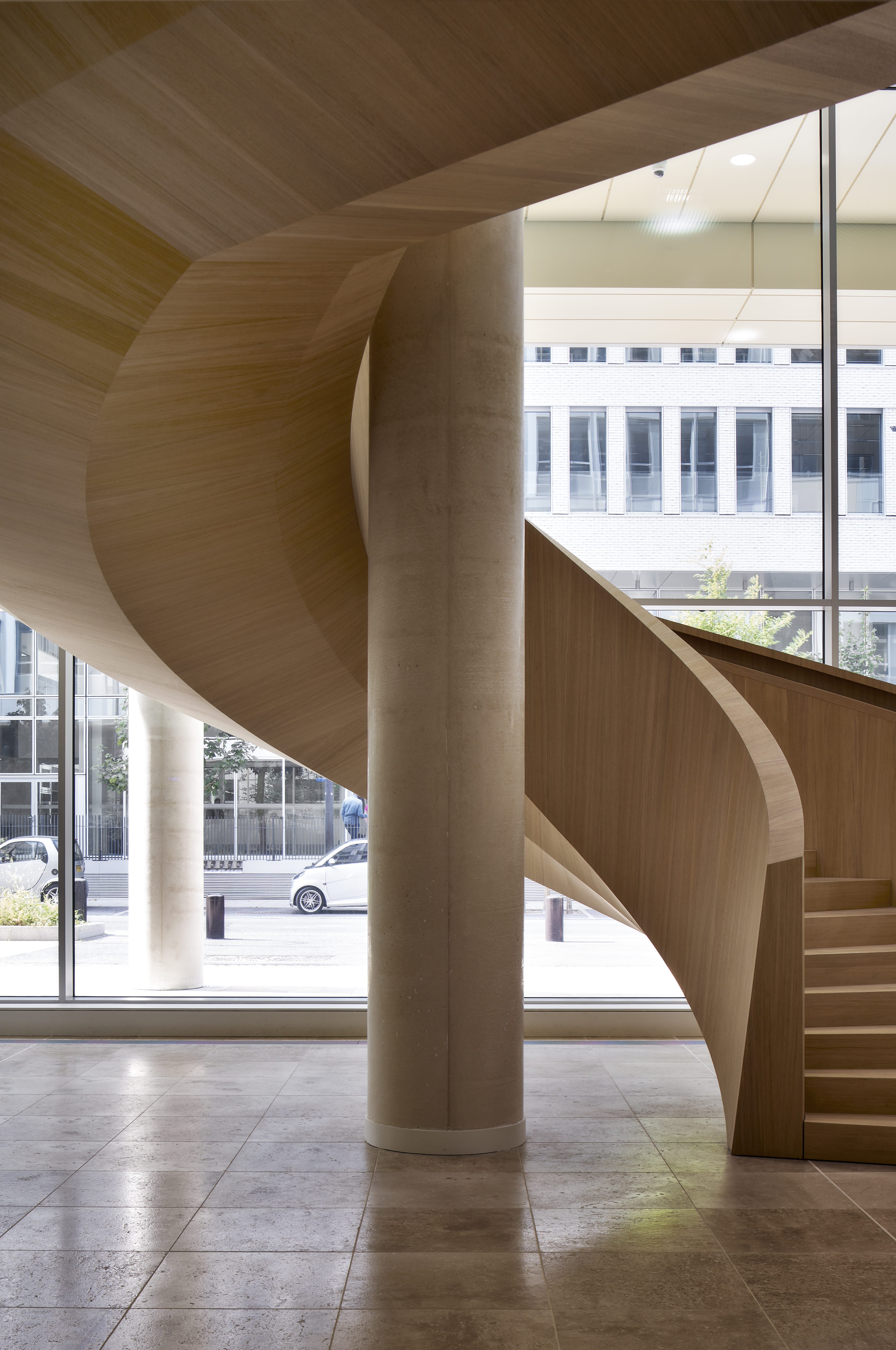 EeStairs | Design trappen - Balustrade - Ontwerp en constructie | Novartis Pharma ...