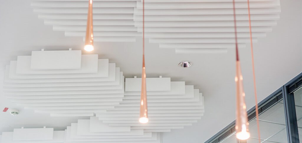 OWA Benelux BV | OWA Cloud & Square baffles - architectenweb.nl