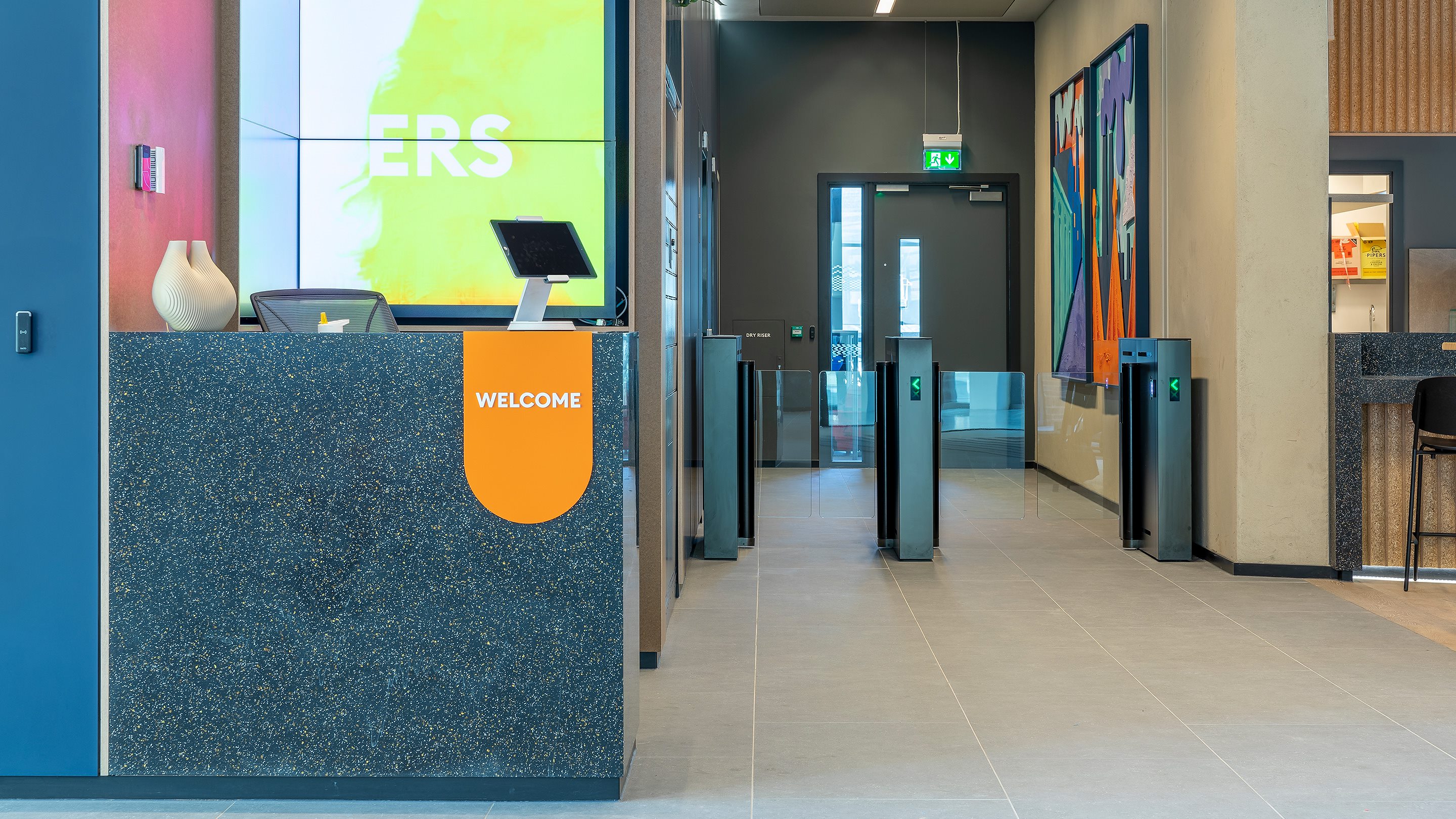 Boon Edam Nederland B.V. | Signature Speedlane Serie - architectenweb.nl