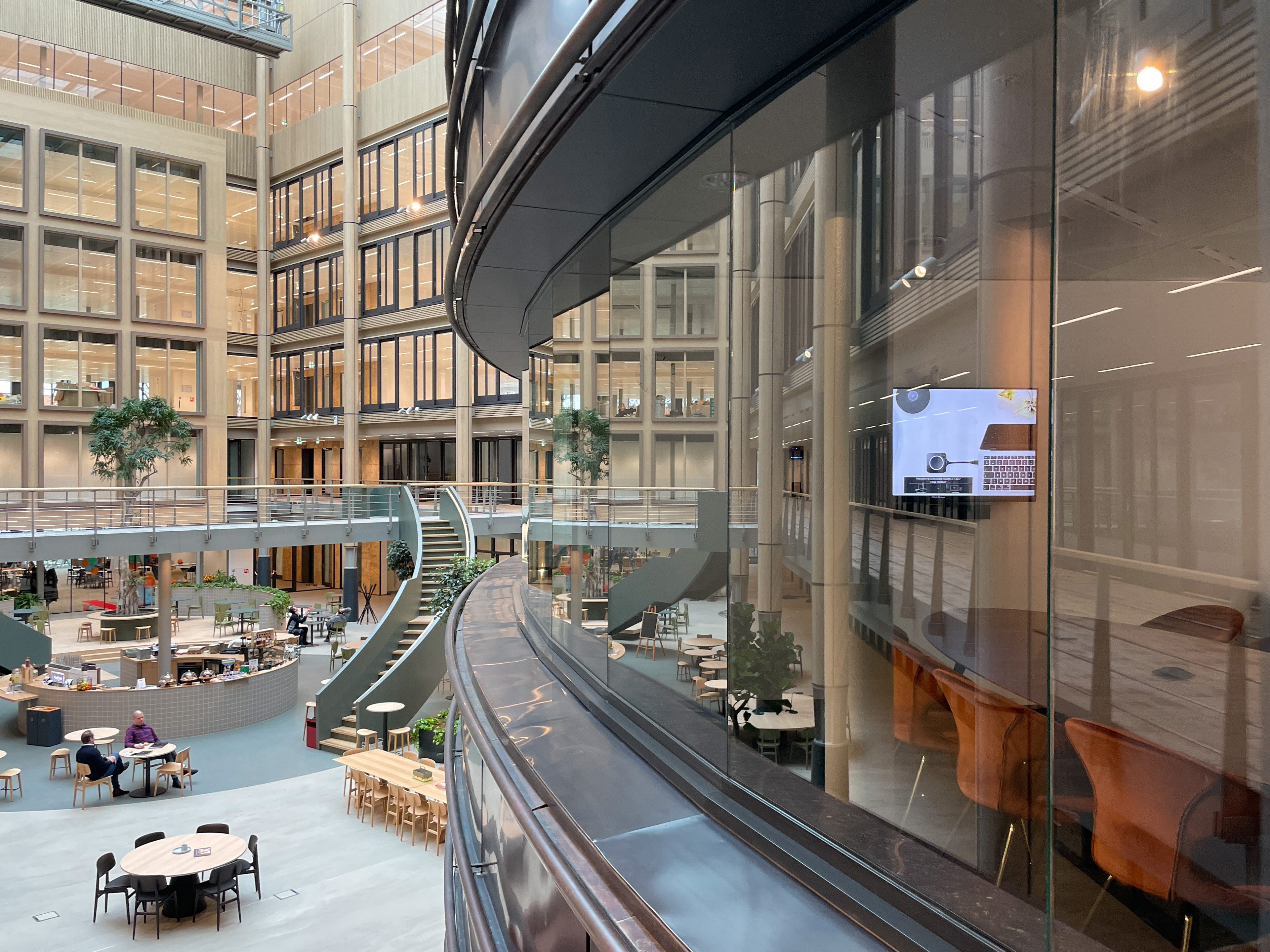 EDGE Stadium Amsterdam na twee jaar opgeleverd - architectenweb.nl