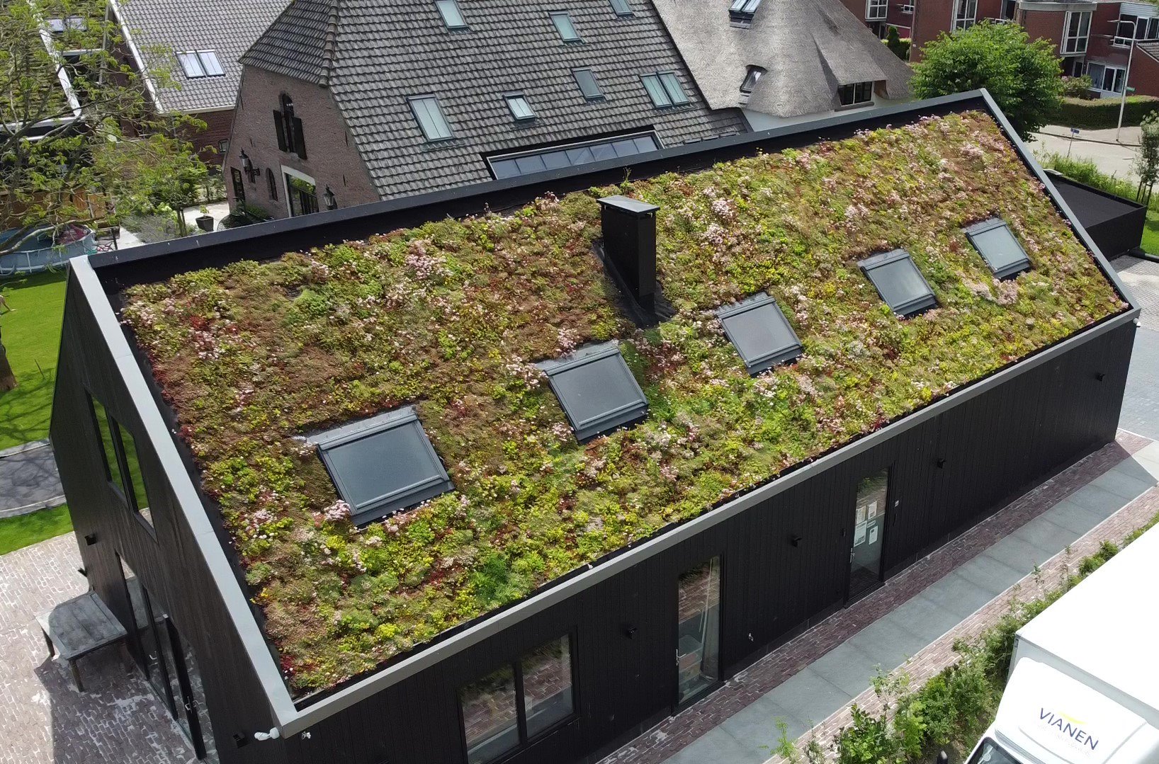 Sempergreen | Hellende groendaksystemen - architectenweb.nl