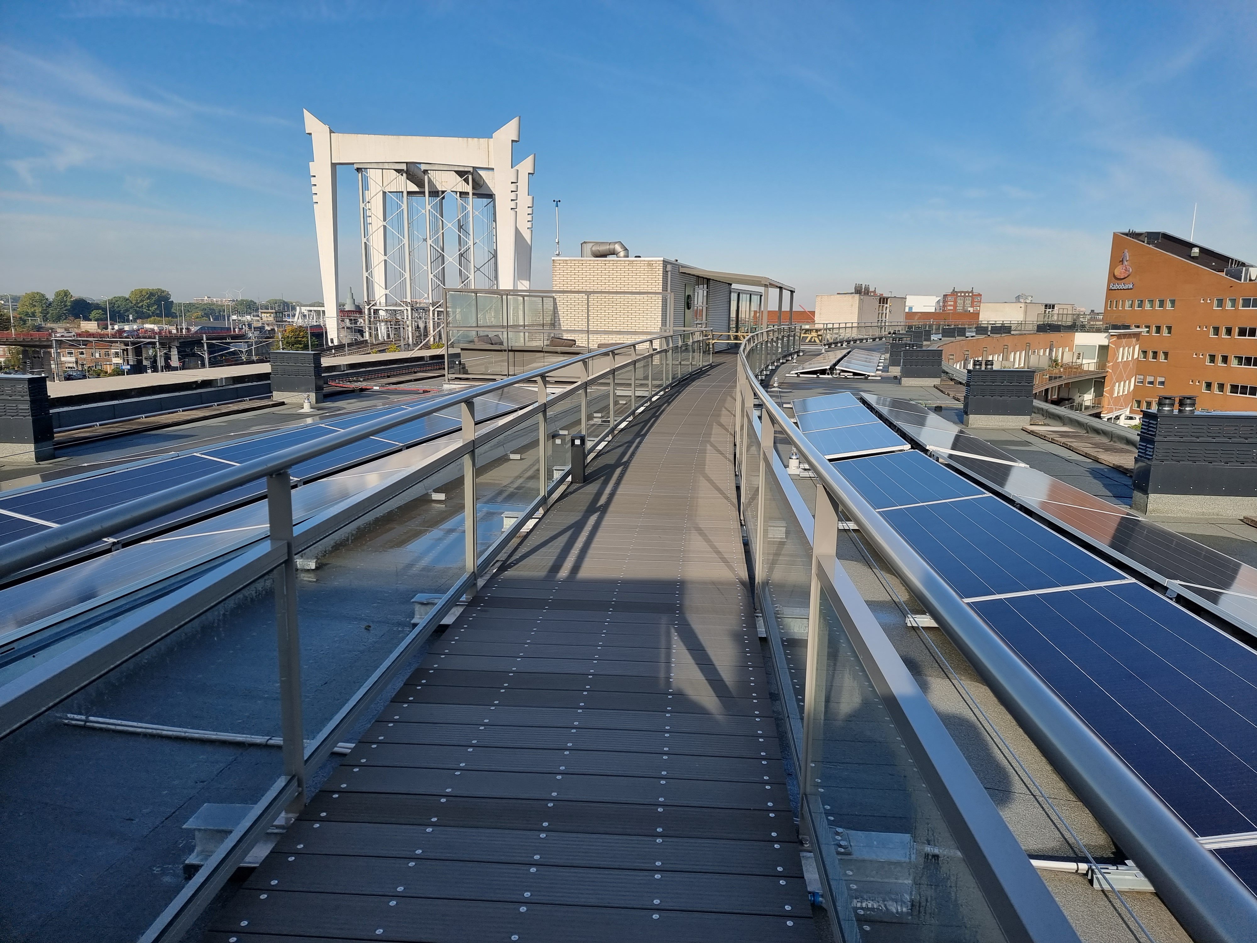 Fiberplast Group | Maasplaza - Dordrecht - architectenweb.nl