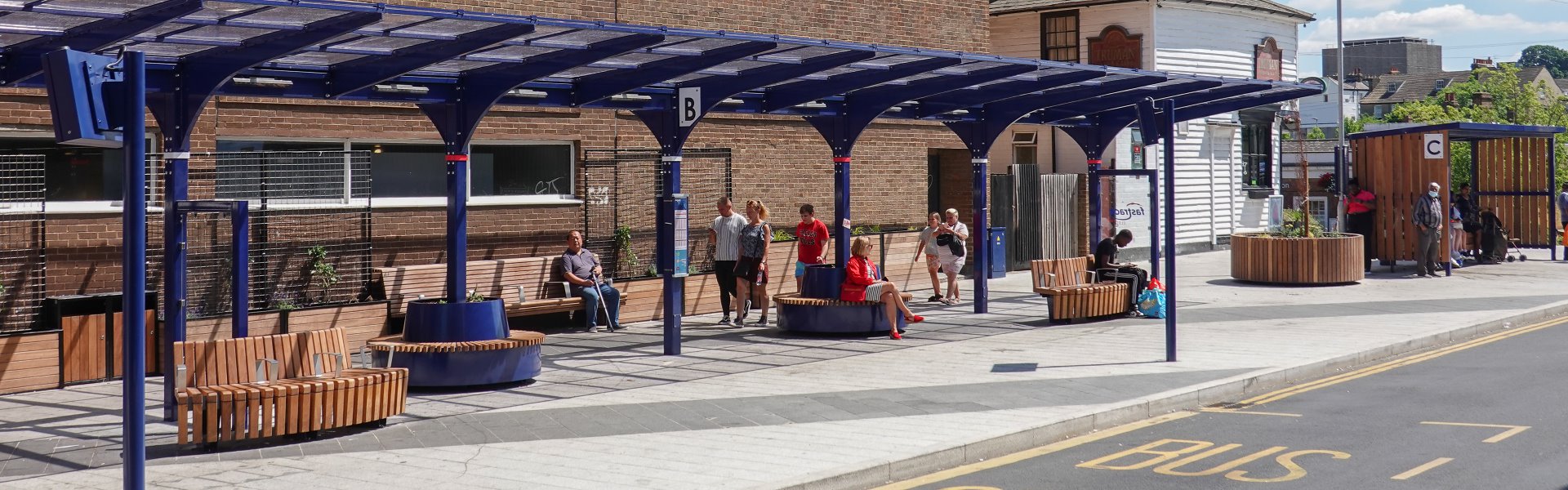 Streetlife B.V. | Gravesend Bus Hub, van achterstraat tot voorbeeld ...