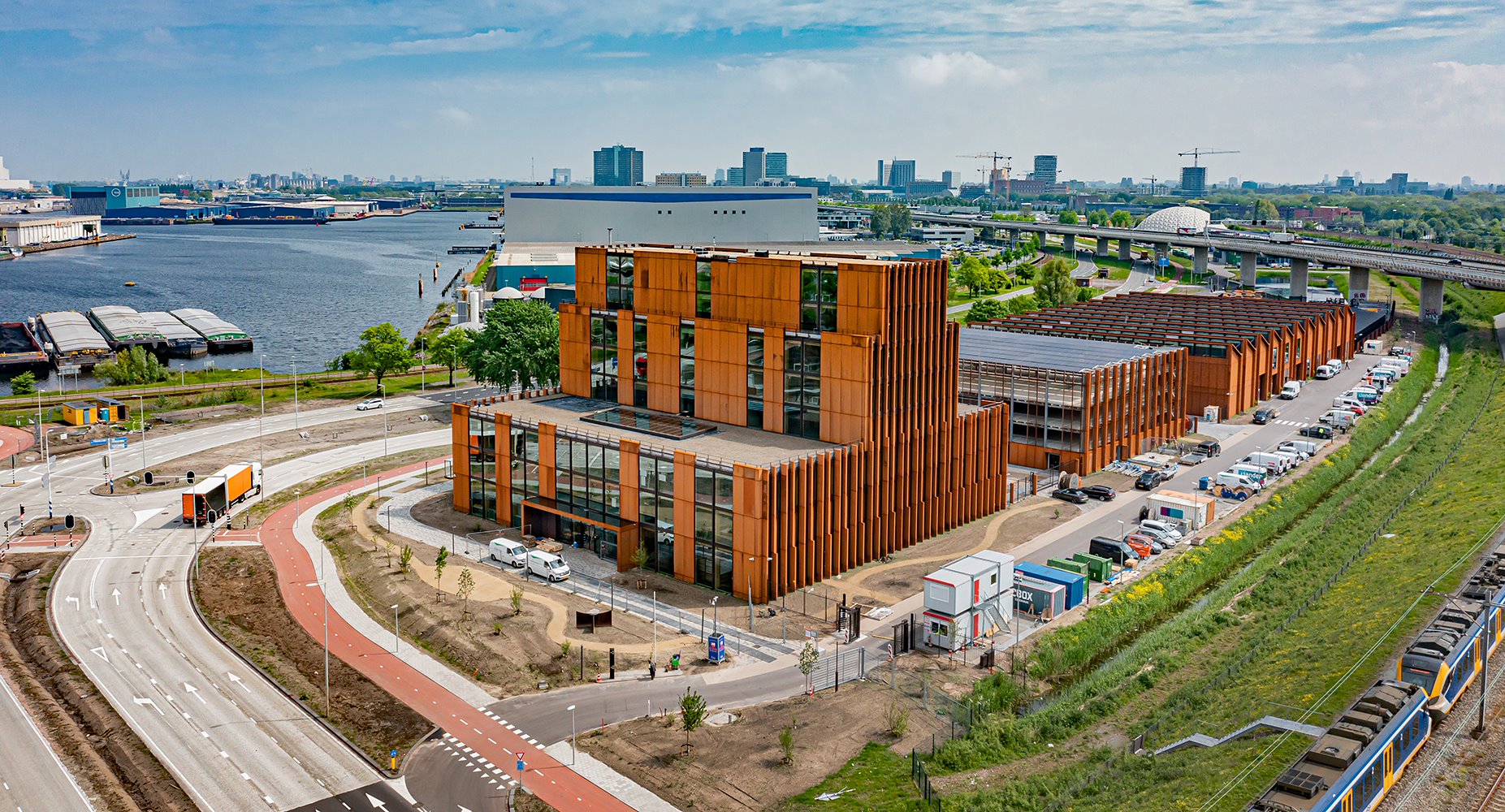 Nieuw regiokantoor Amsterdam van Alliander is circulair en flexibel ...