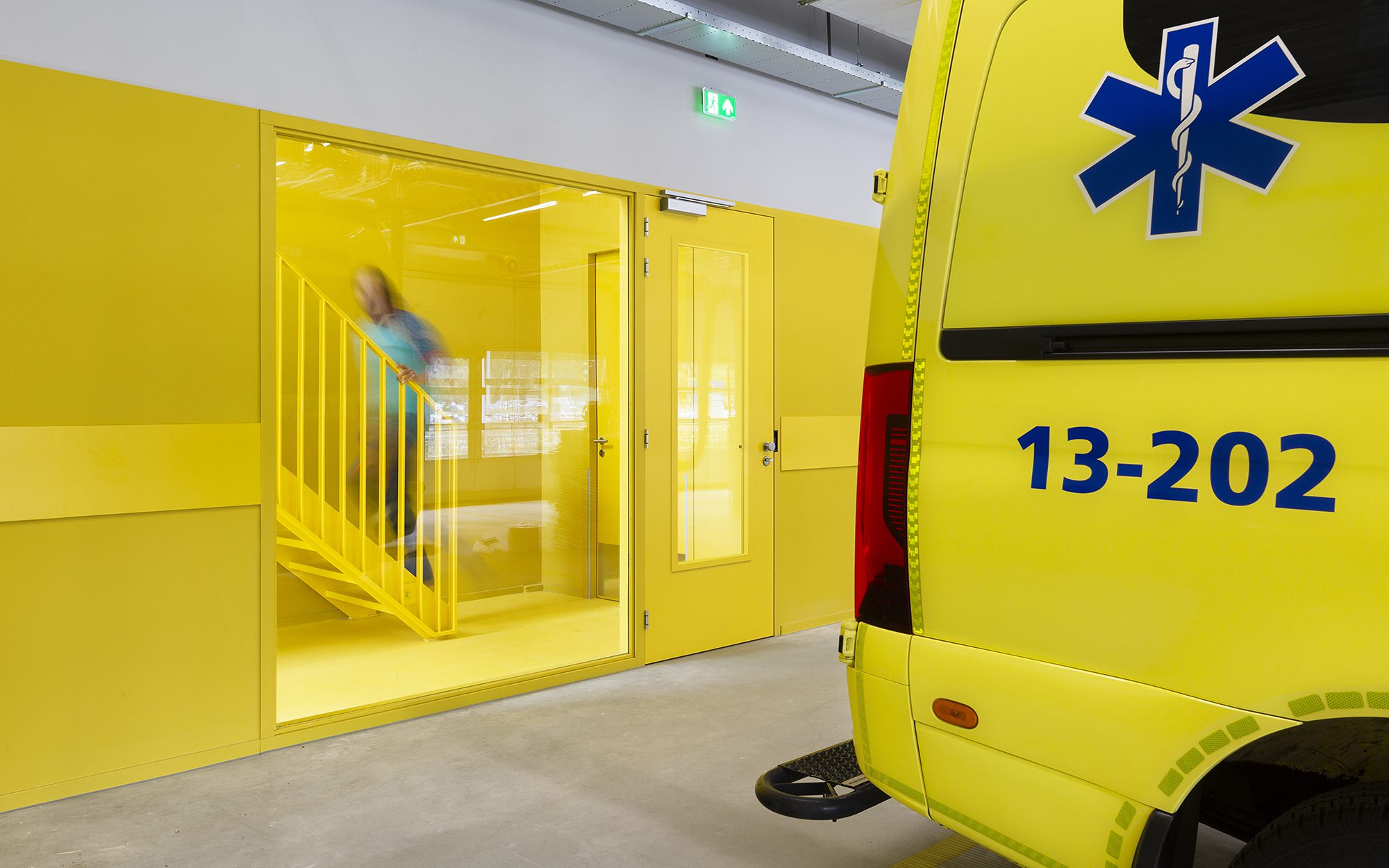 Nieuwe ambulancepost voor Amsterdam UMC in gebruik genomen - architectenweb.nl