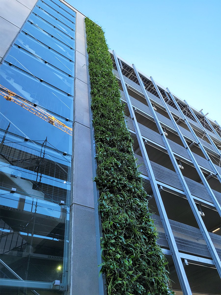 Sempergreen | Groene gevel voor parkeergarage in Allschwill ...